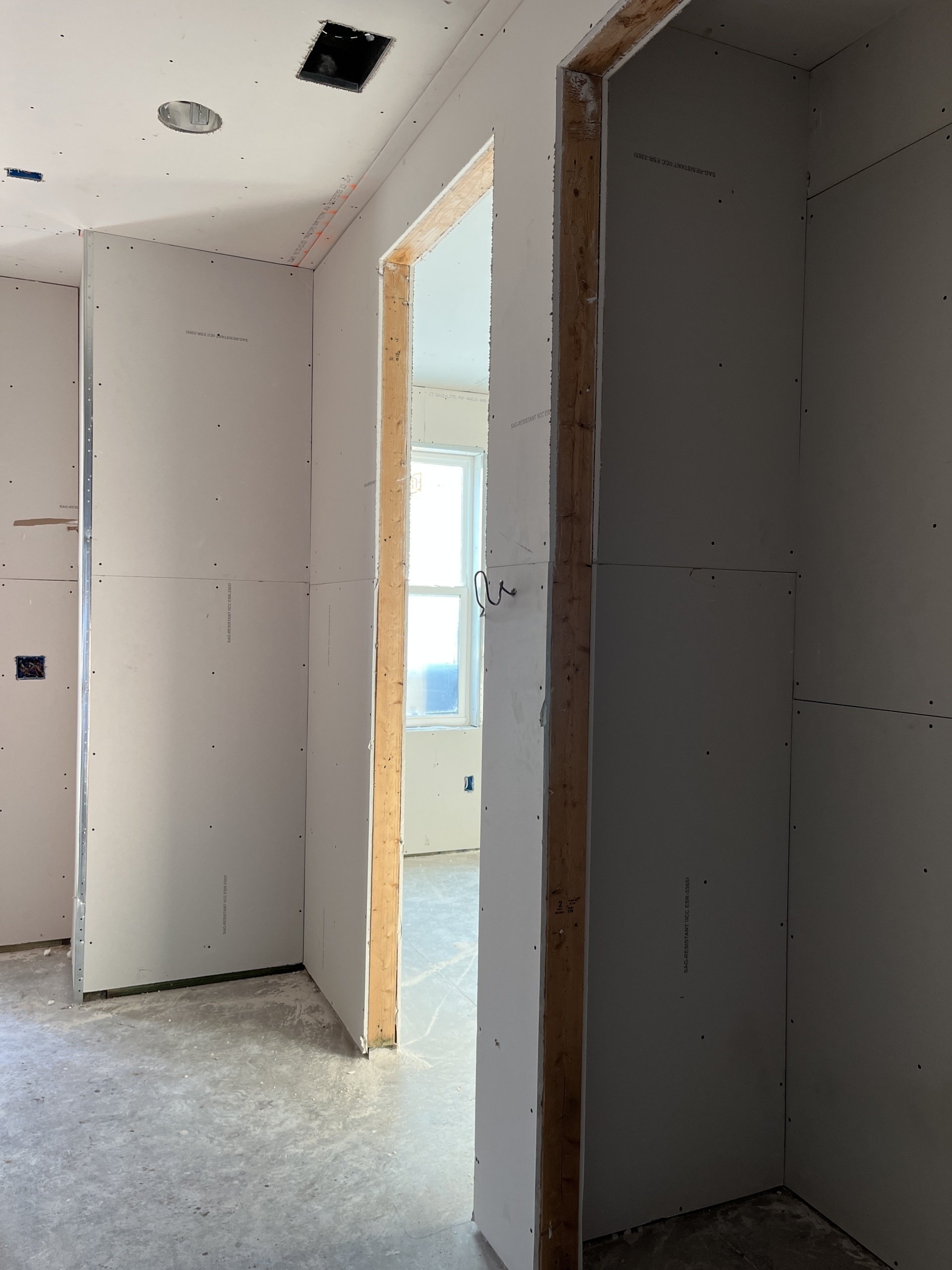 Best Drywall Contractors in Tampa - commercial & residential