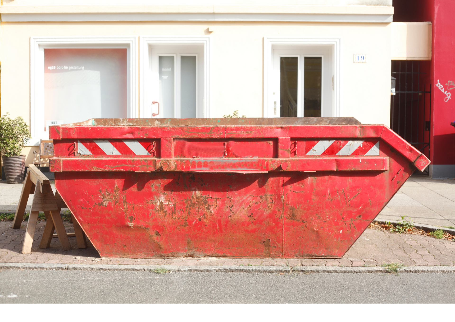 How Big Is a 16 Yard Skip? Dimensions, Capacity & Uses Explained