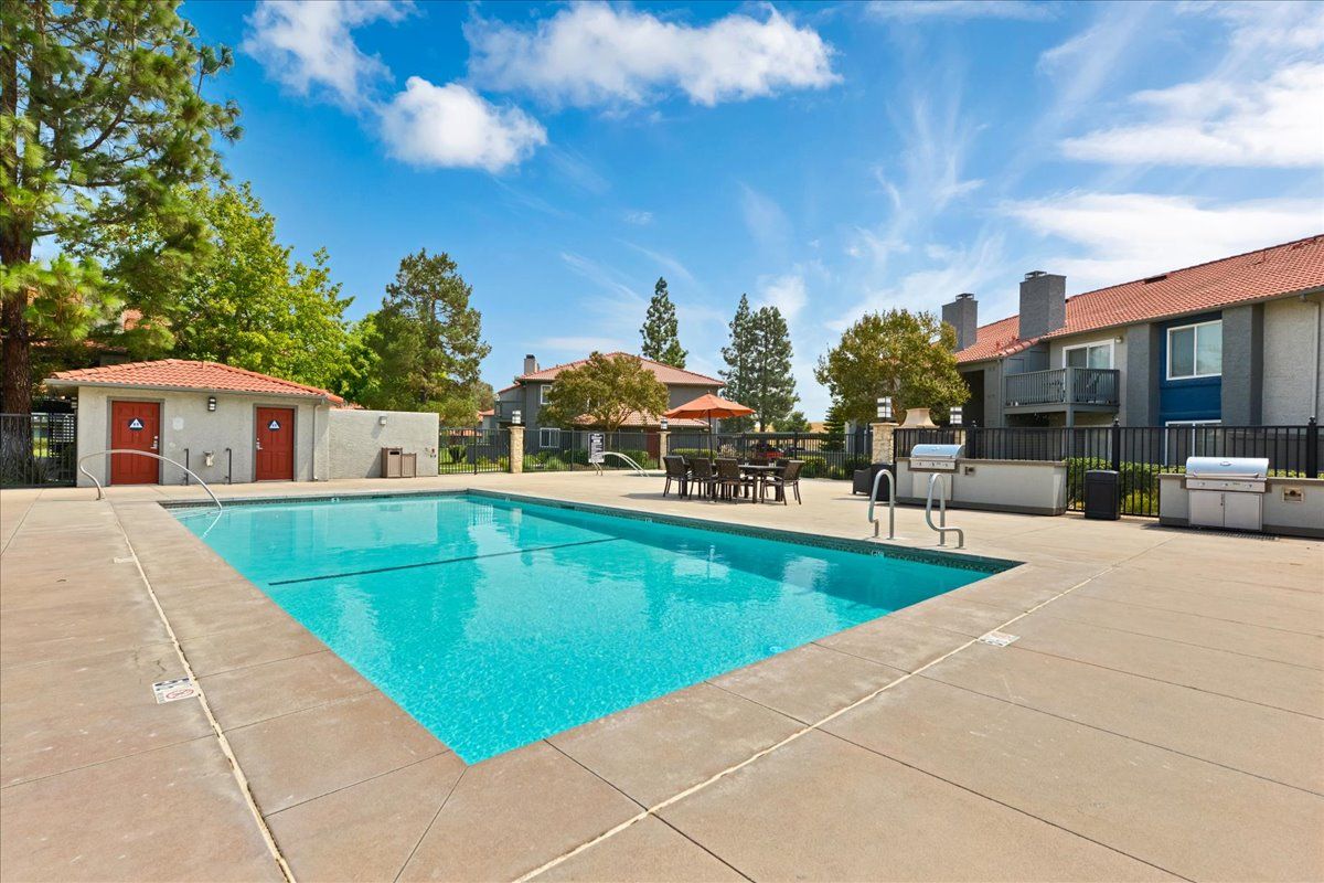 Gallery | Corona Pointe Resort | Riverside, CA