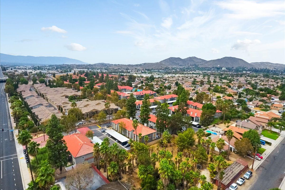 Gallery | Corona Pointe Resort | Riverside, CA