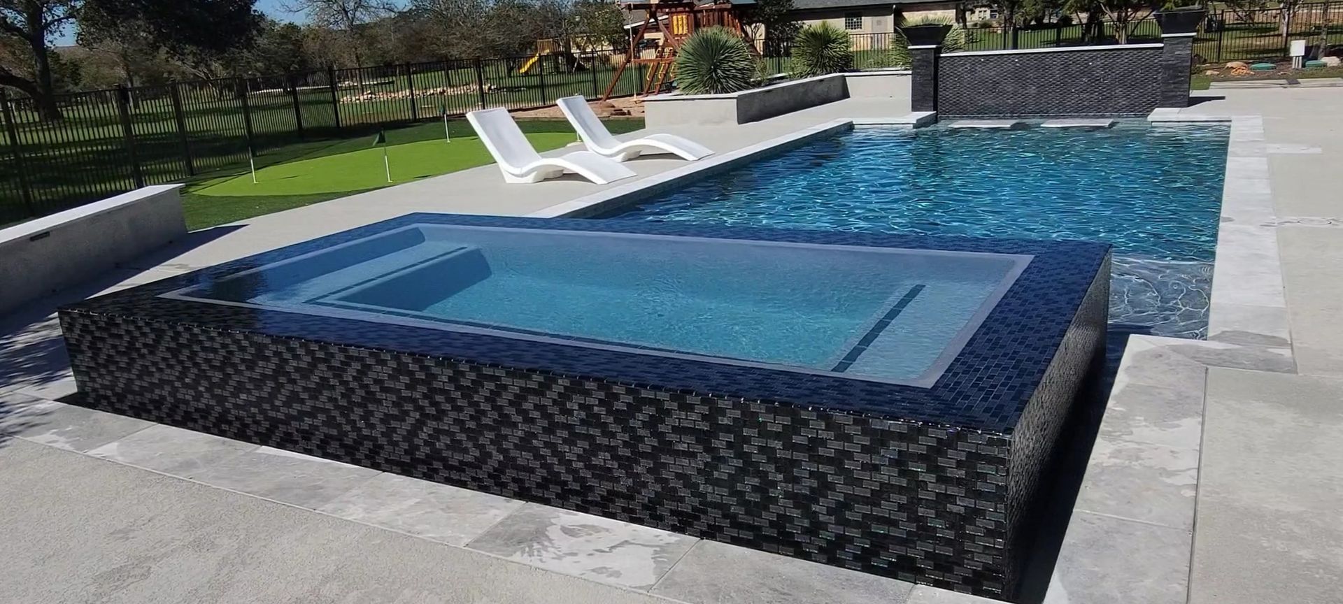 Luxury Pool Builders in New Braunfels | J. Oliver Pools
