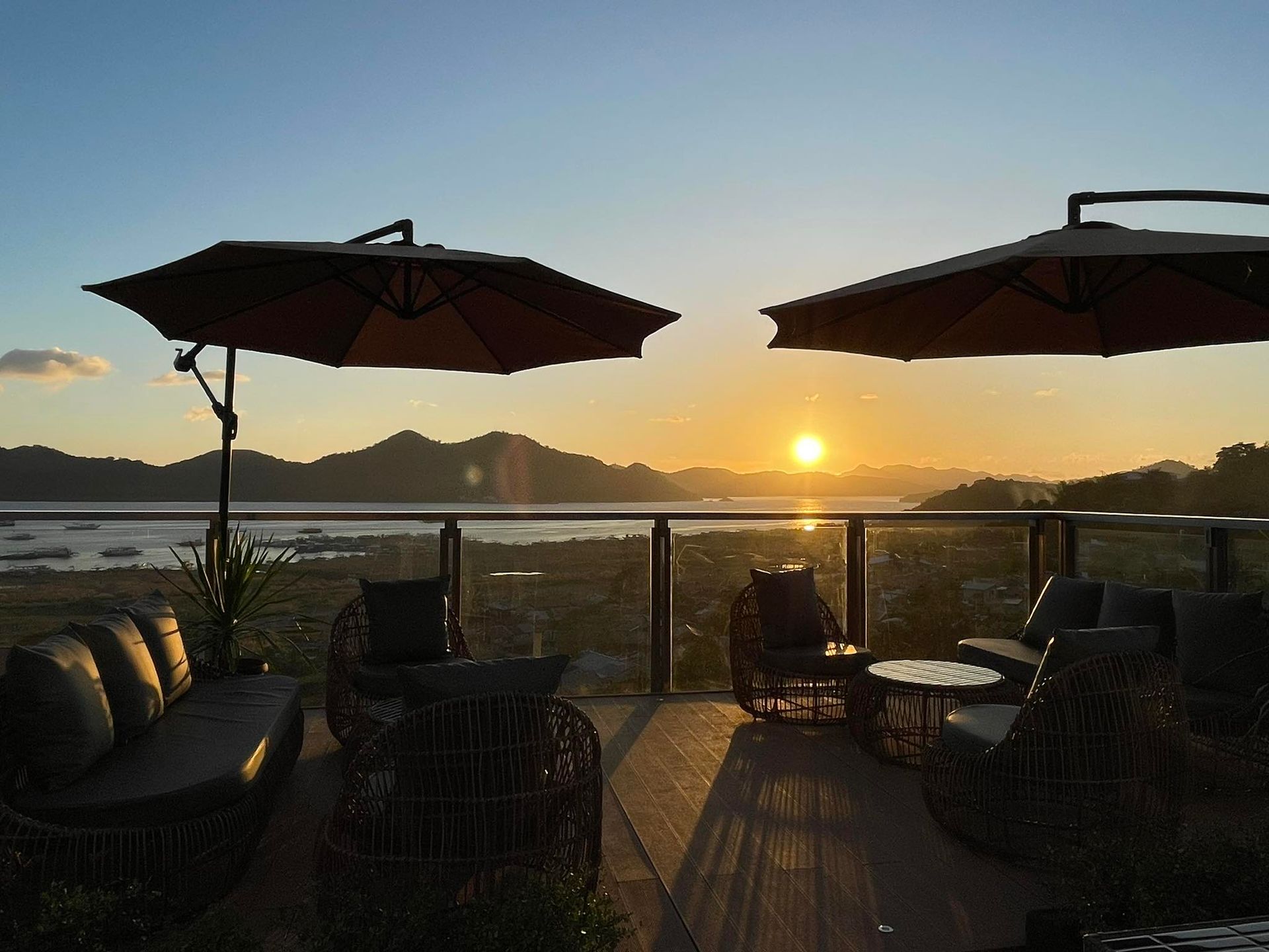 Restaurant | Coron 180 - Relax in hip & magic