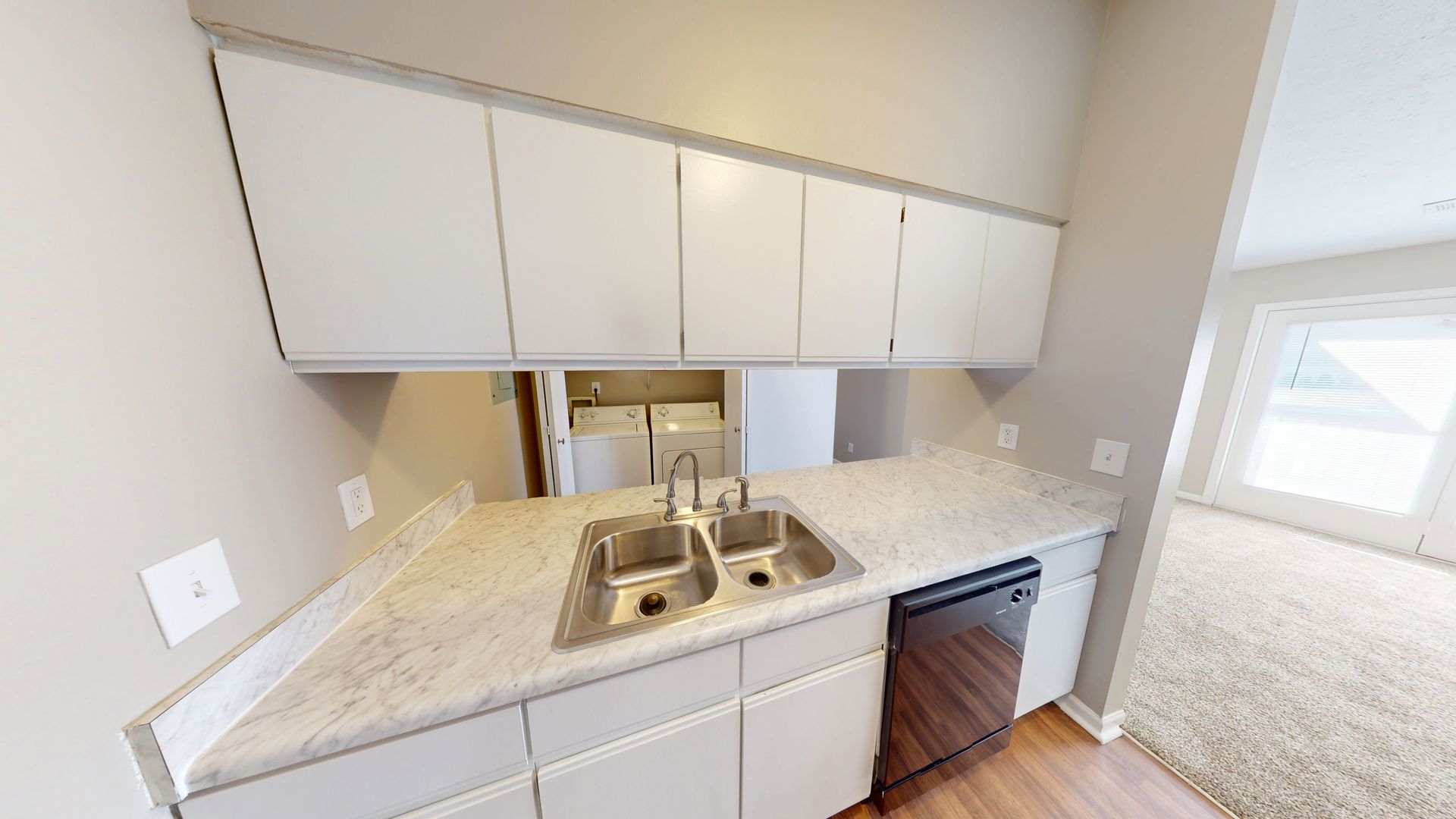 Elston Point | Tranquil Apartment Living