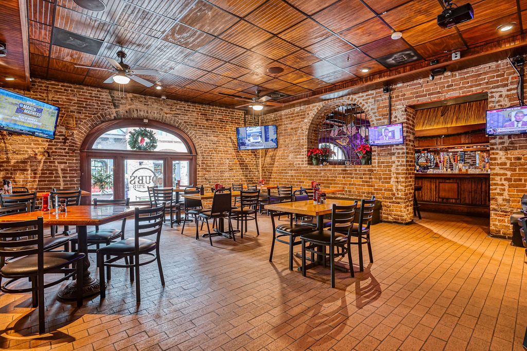 Photos | Dub's Pub | River Street's Only Sports Bar