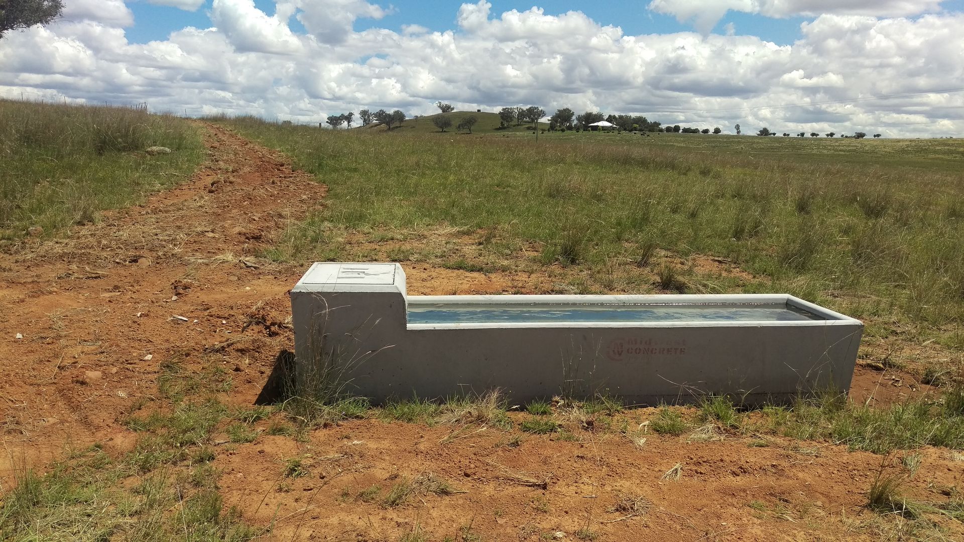 Water Troughs in Tamworth | Wade N Water