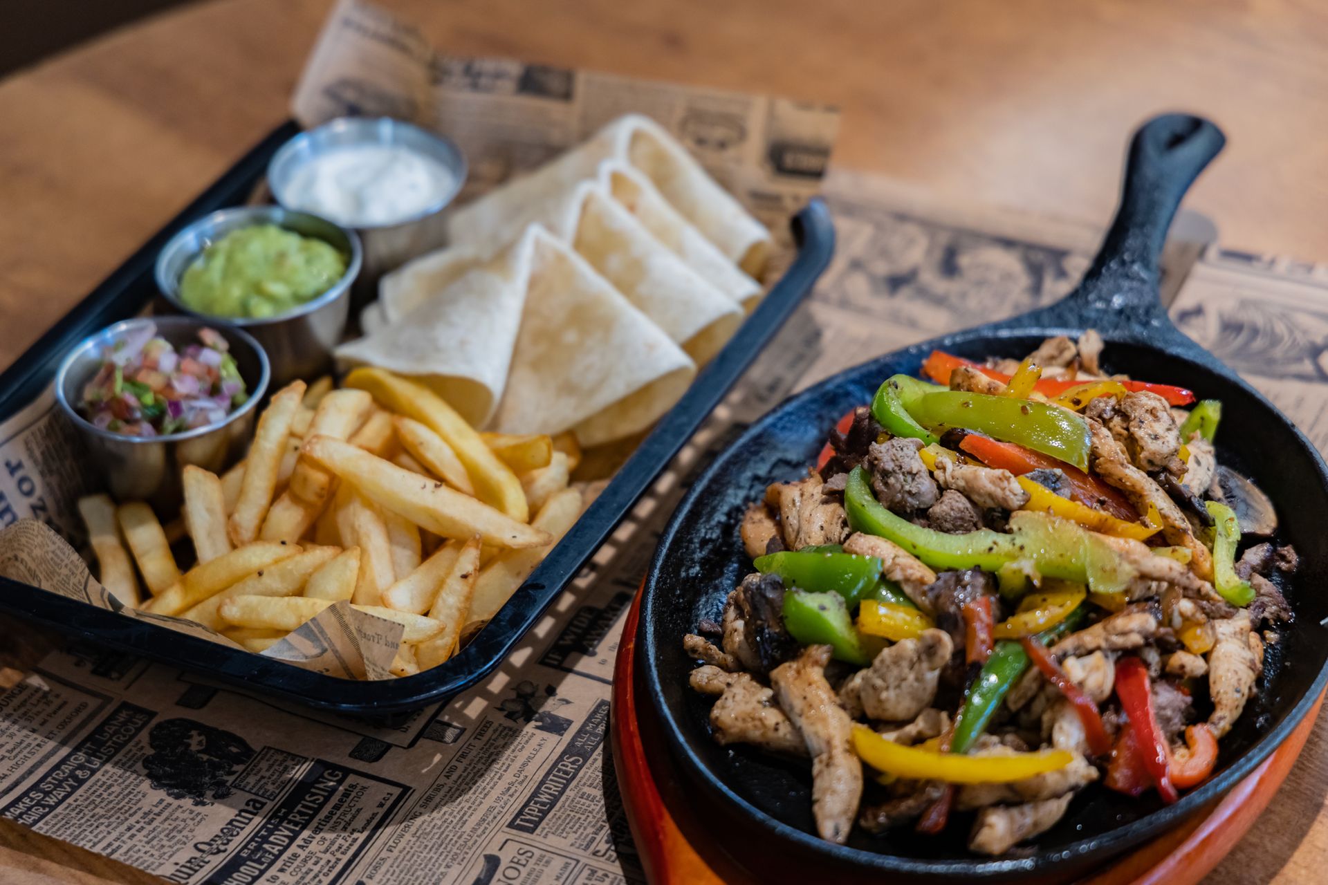 Double Down Sports Bar & Grill at Eagle Aruba Resort