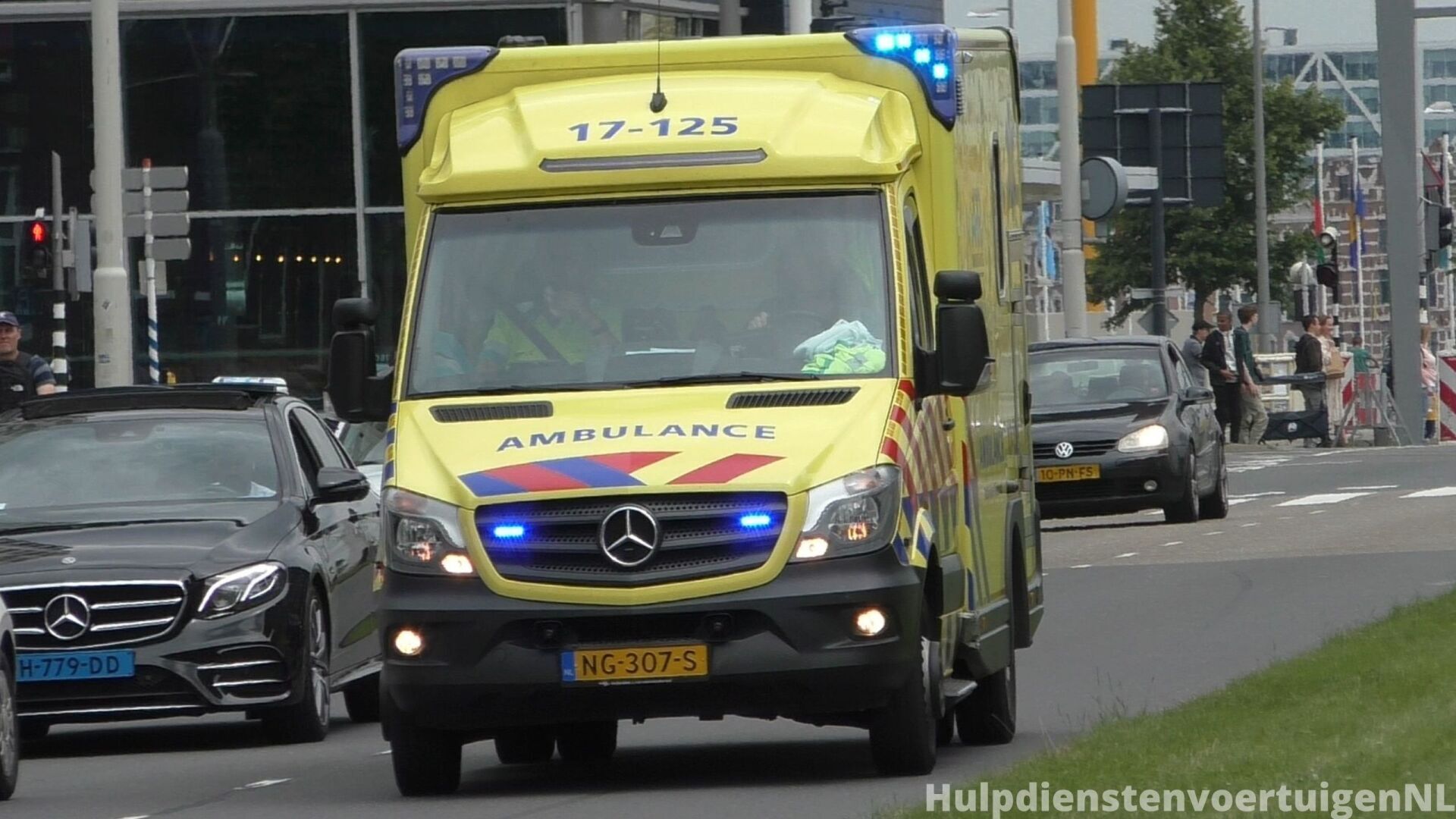 Ambulances Regio 17 Rotterdam-Rijnmond