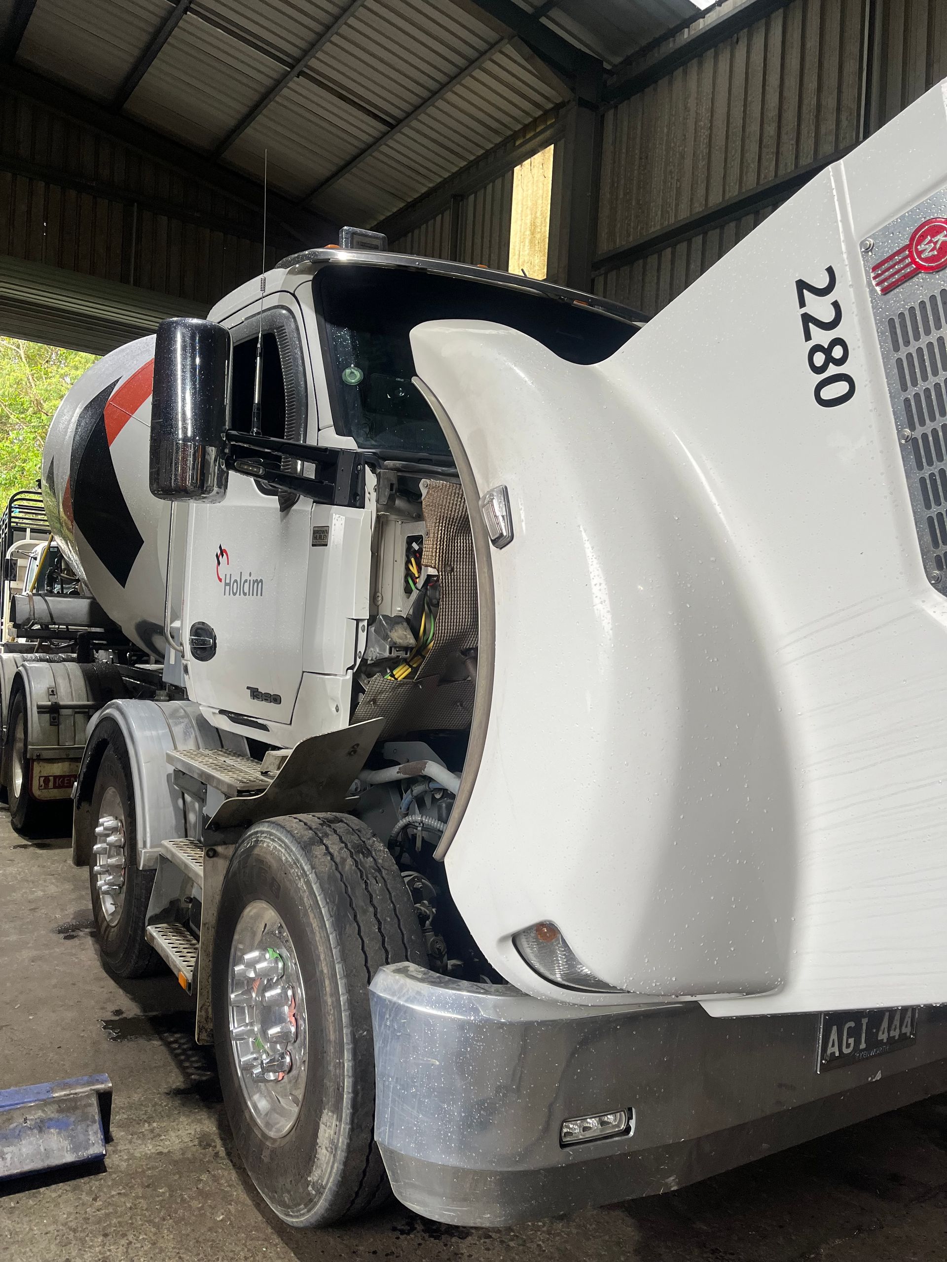 Heavy Machinery Repairs in Byron Bay | Wards Byron Shire Truck ...