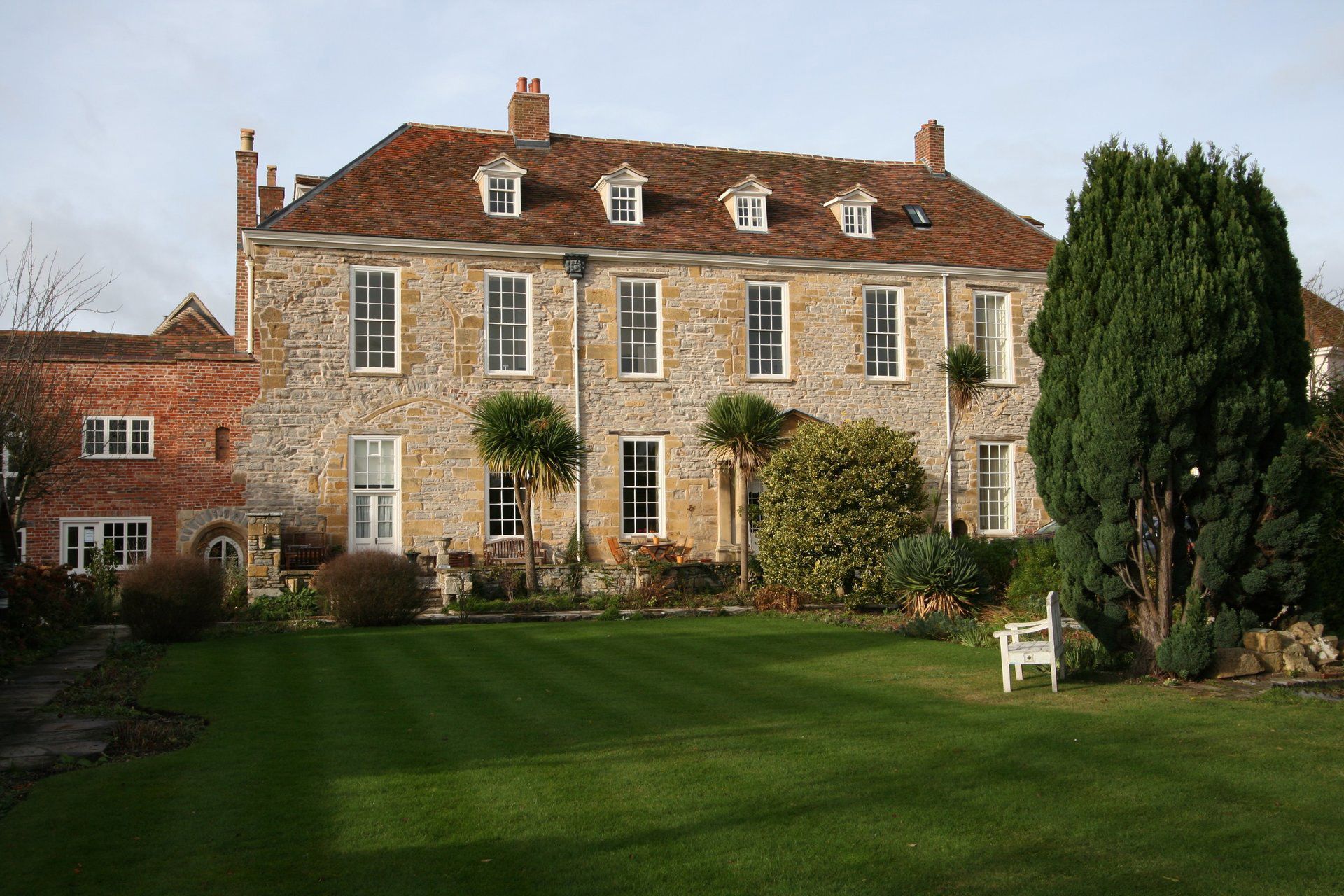 This project on a Grade 1 Listed property consisted of a very ...