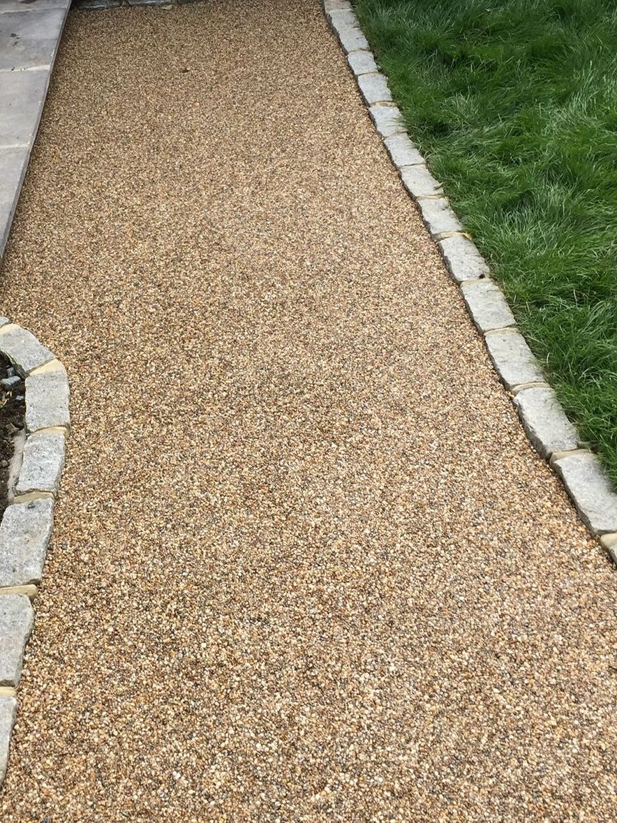 Luxury Resin Bound Driveways Dubai | UV-Stable Resin