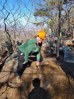 The AT at Bears Den Rocks gets a better view