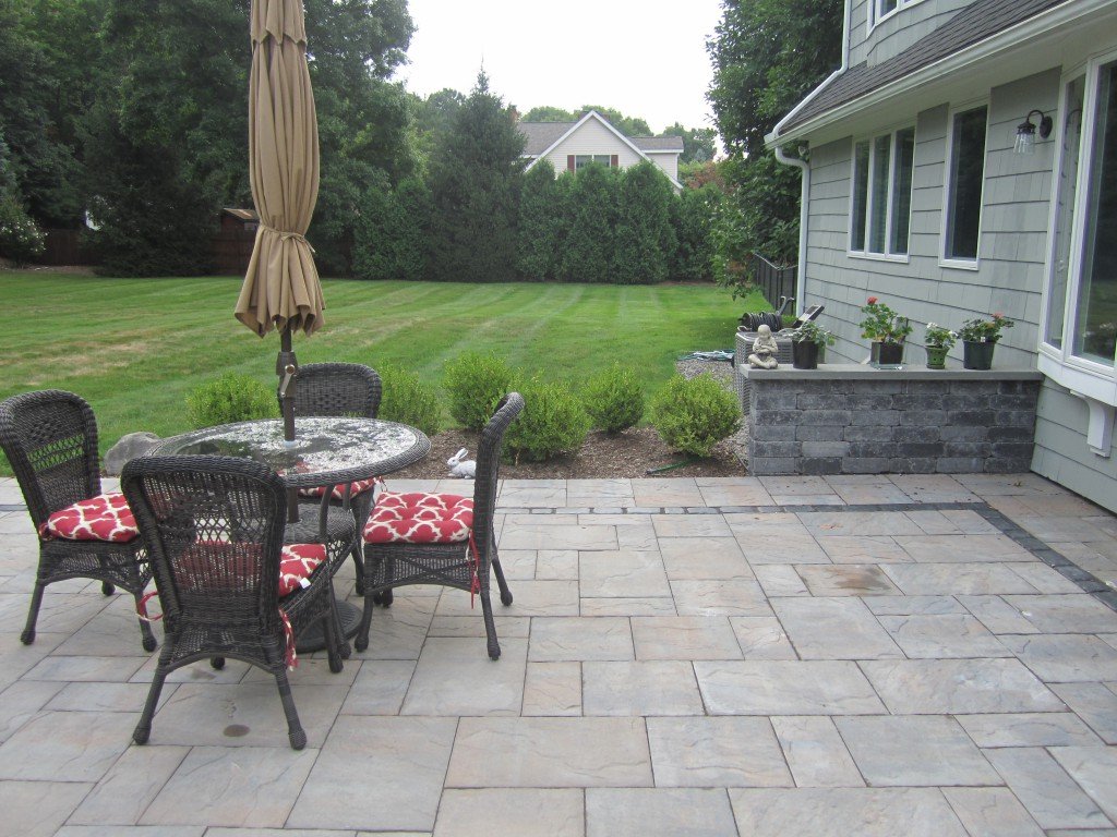 How hardscapes and softscapes combine to create landscape designs