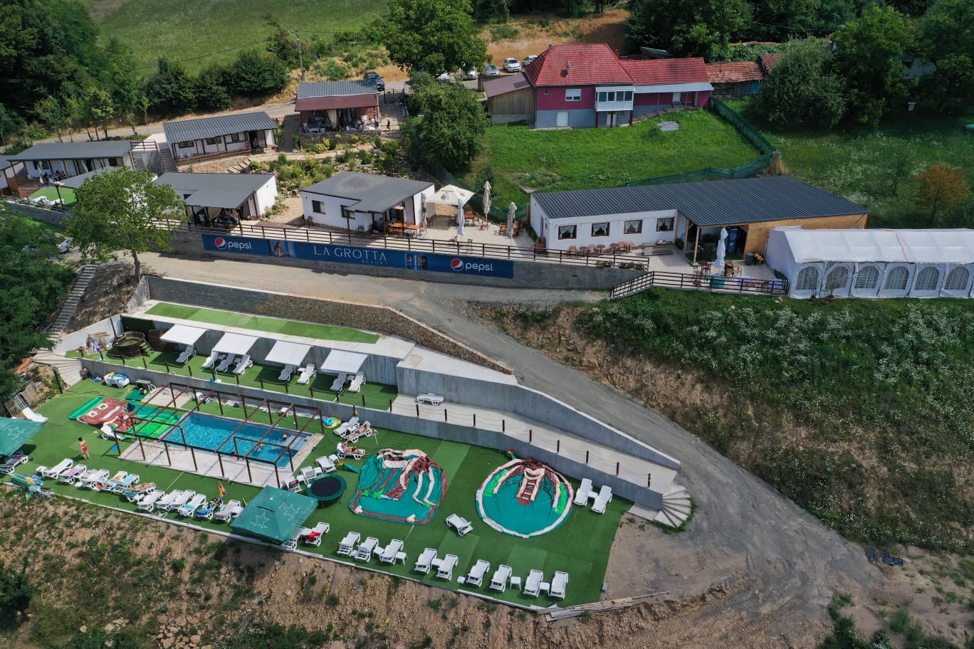 Imagini La Grotta Resort - Vadu Crisului