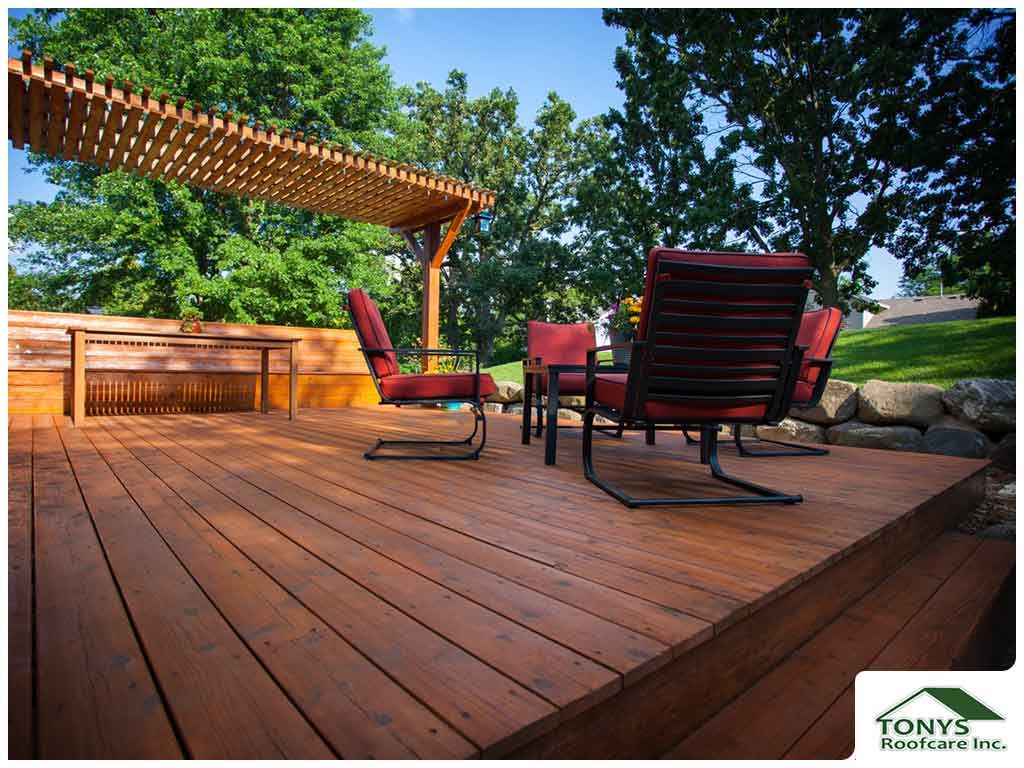 5 Advantages of a Multi-Level Deck Design | Tony's RoofCare