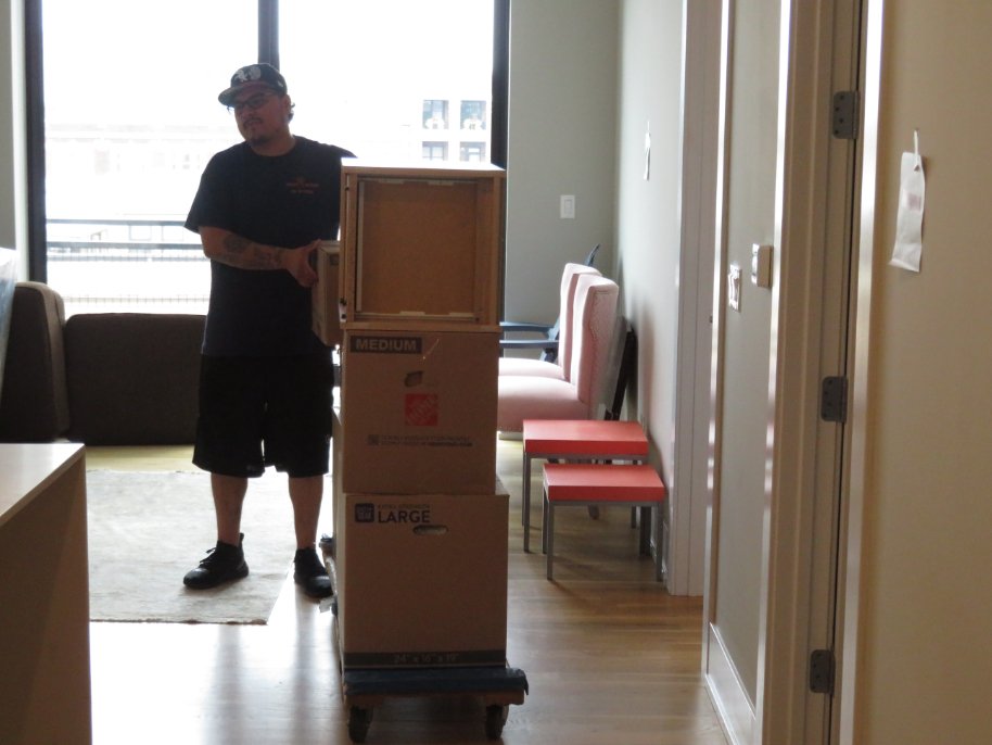 Local Movers Chicago | Moving Companies Chicago | Wolley Movers