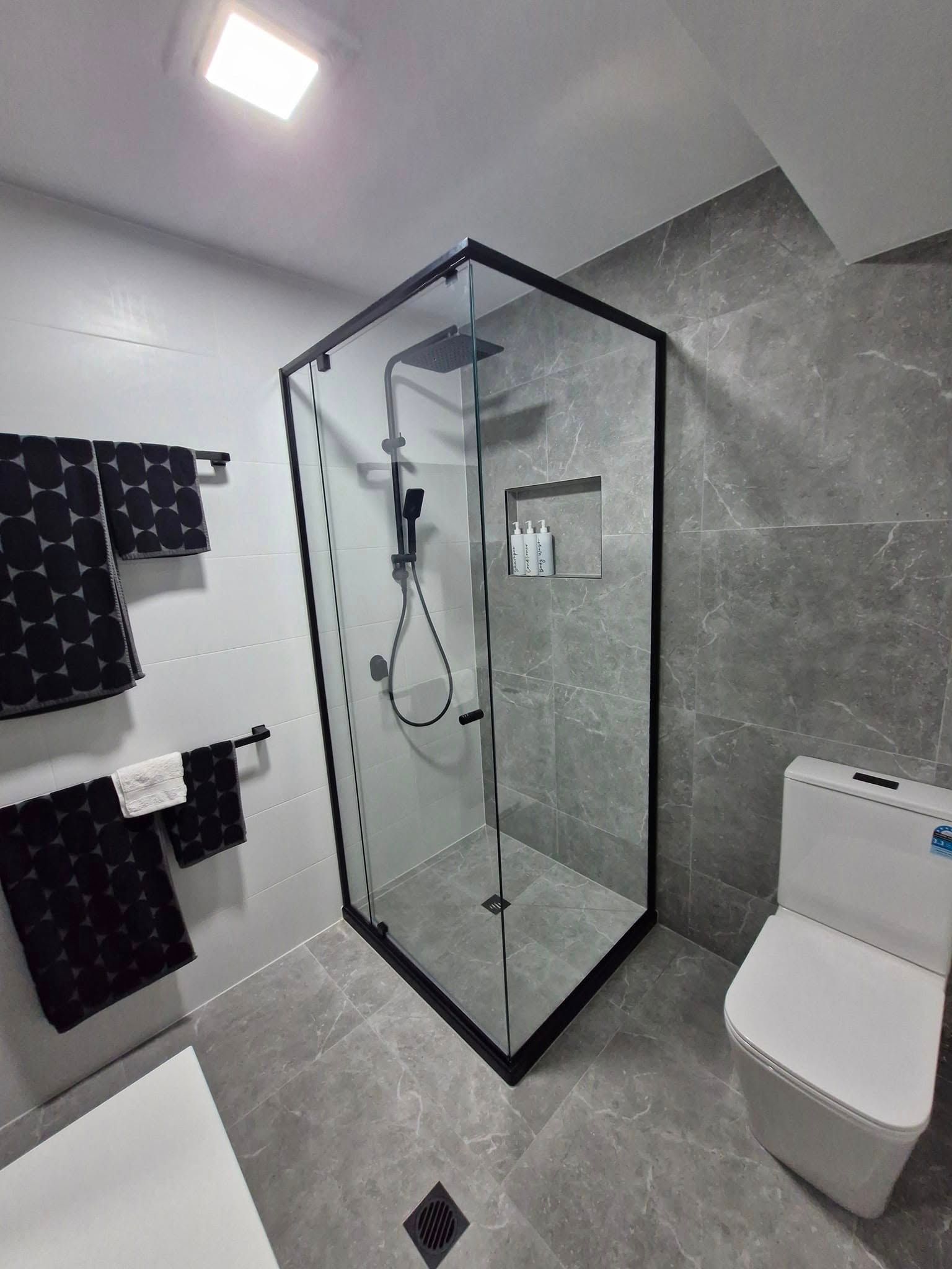 Shower Screens Gold Coast | Hinterland Glassworx