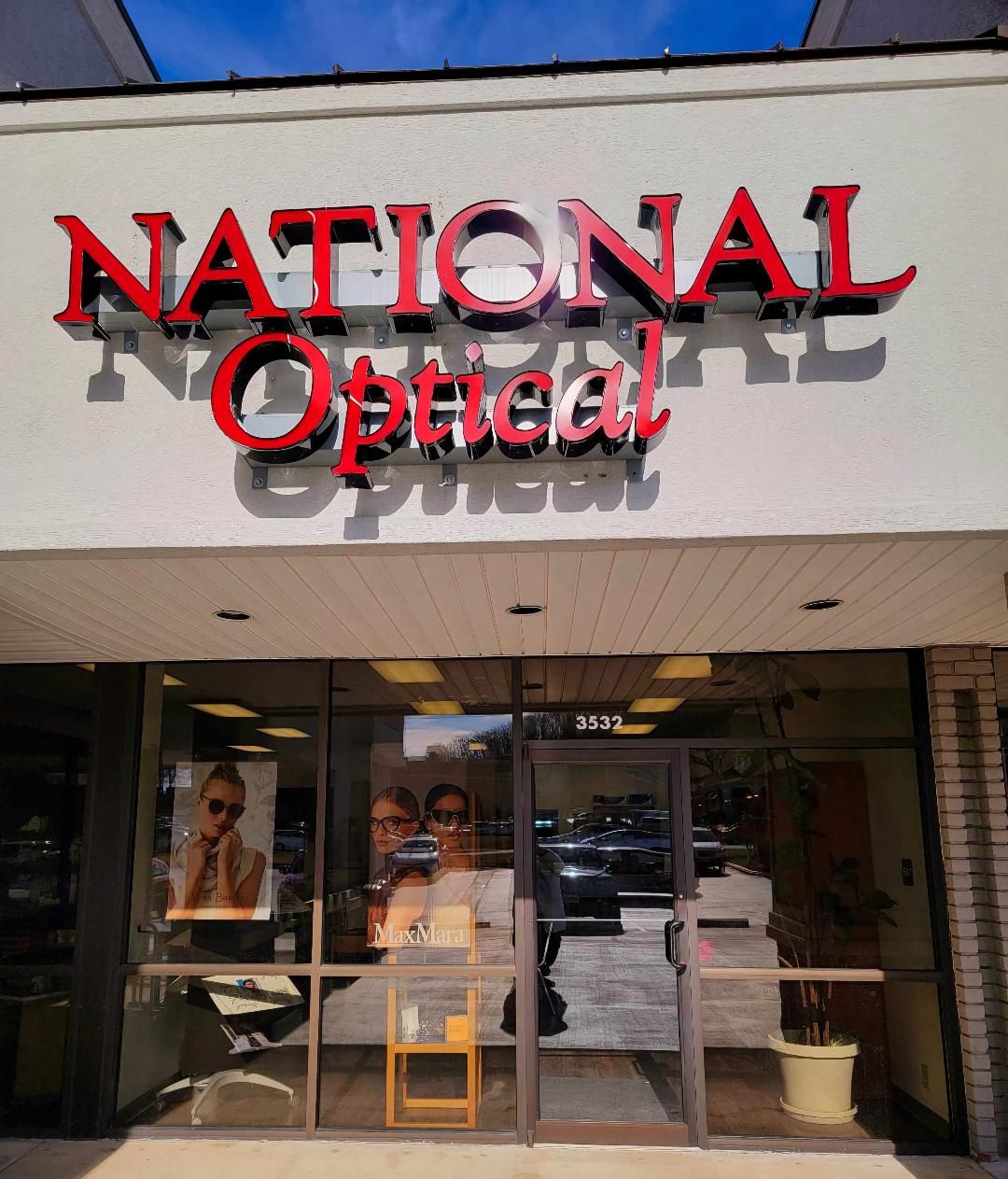 Find Opticians Near You | Roanoke, VA | National Optical