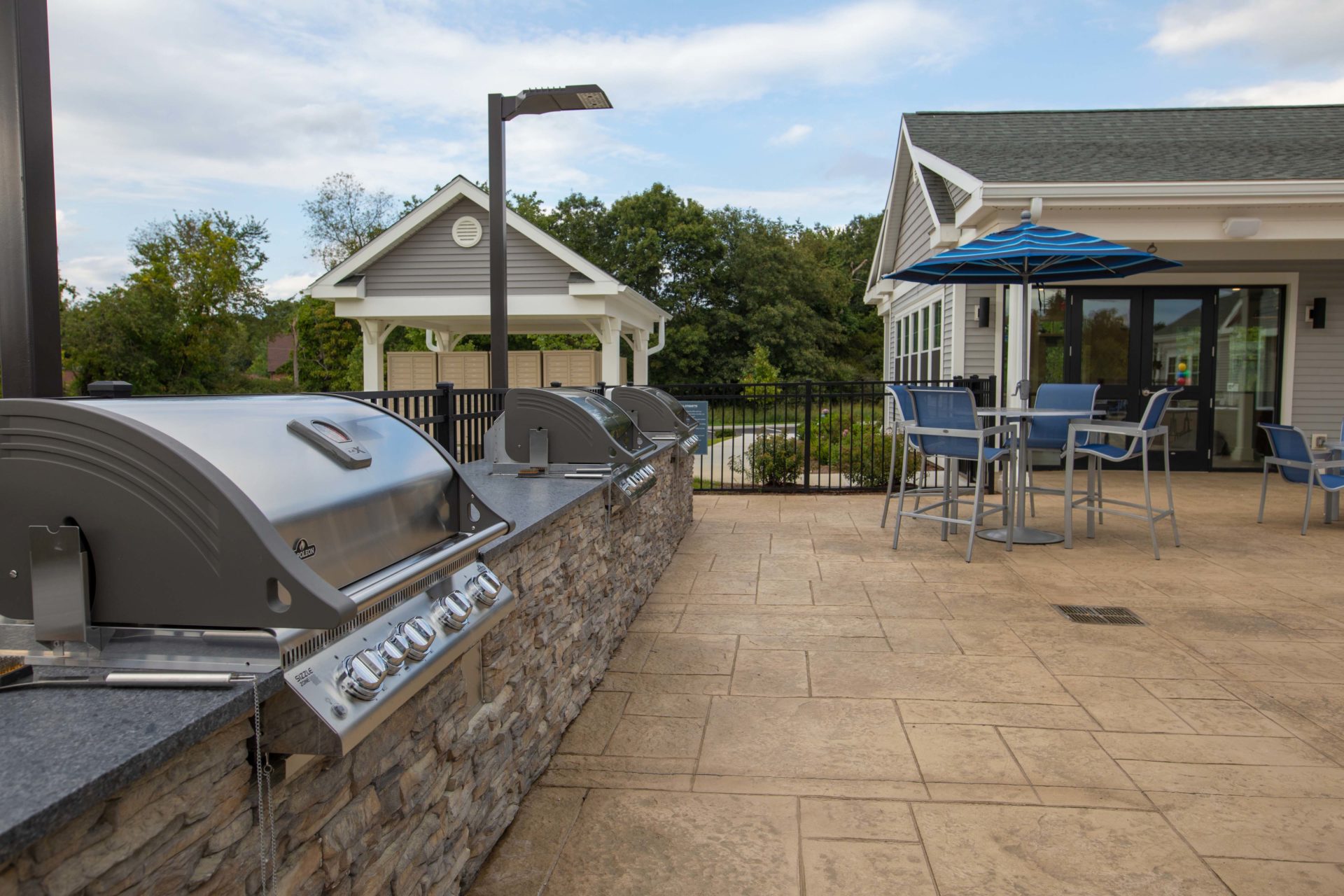 Home- TRAIL RUN VERNON, CT LUXURY APARTMENTS