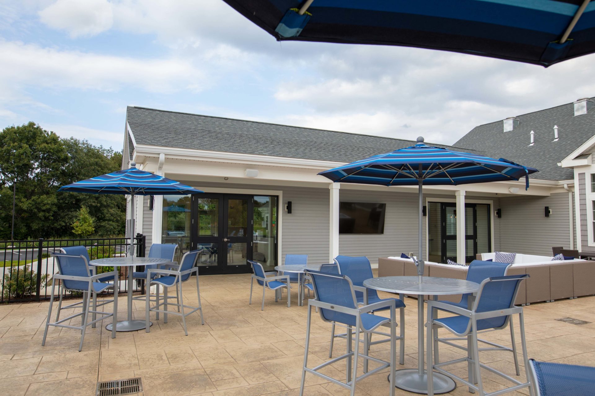 Home- TRAIL RUN VERNON, CT LUXURY APARTMENTS