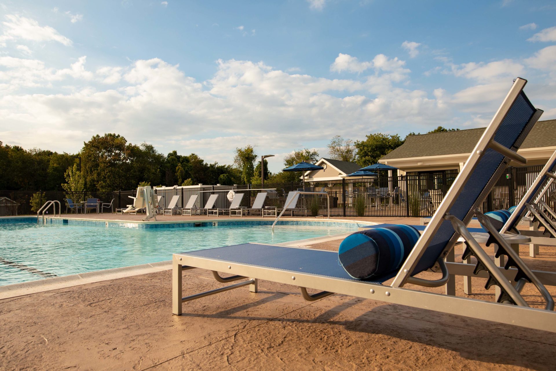 Home- TRAIL RUN VERNON, CT LUXURY APARTMENTS