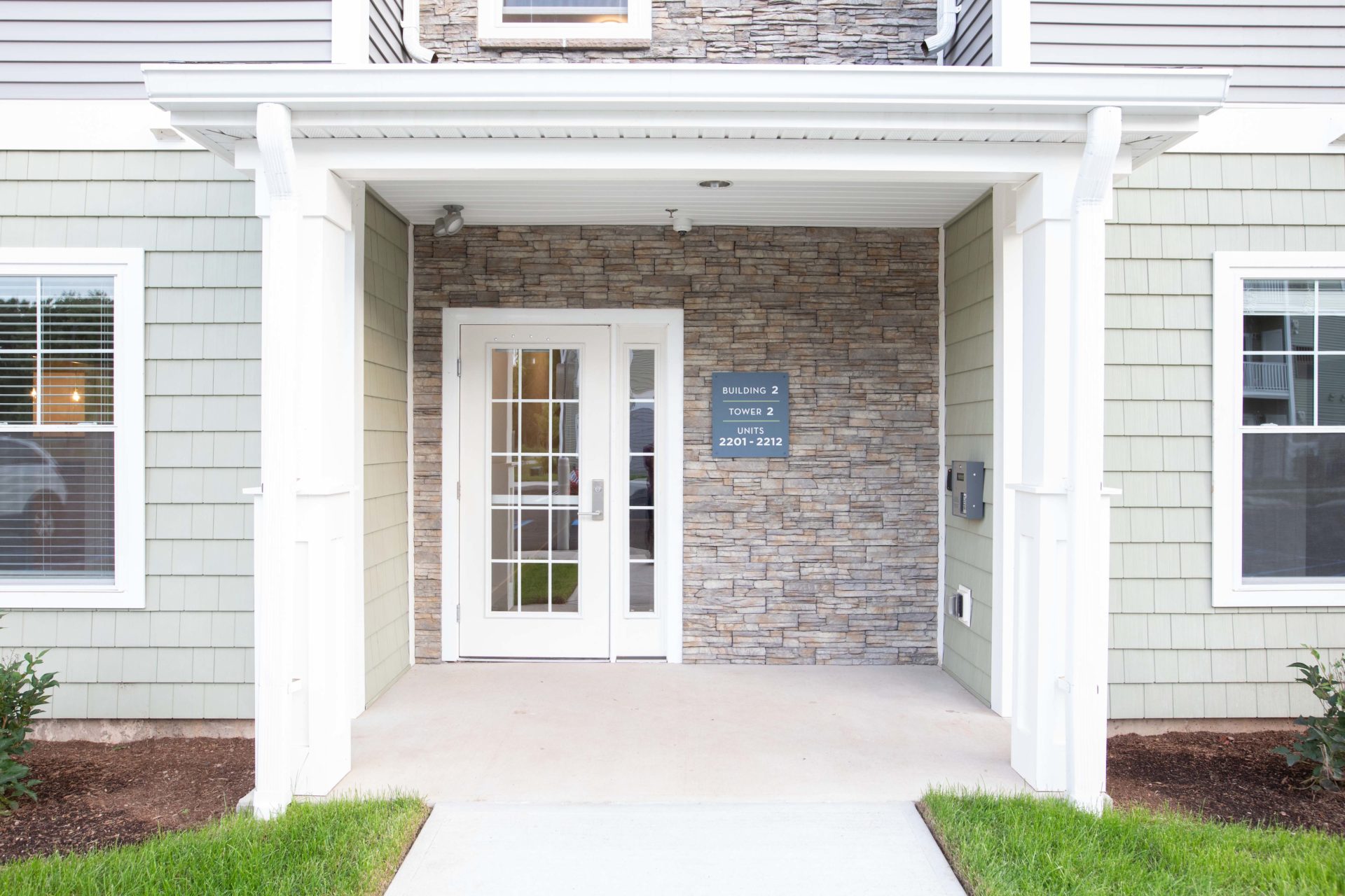 Home- TRAIL RUN VERNON, CT LUXURY APARTMENTS