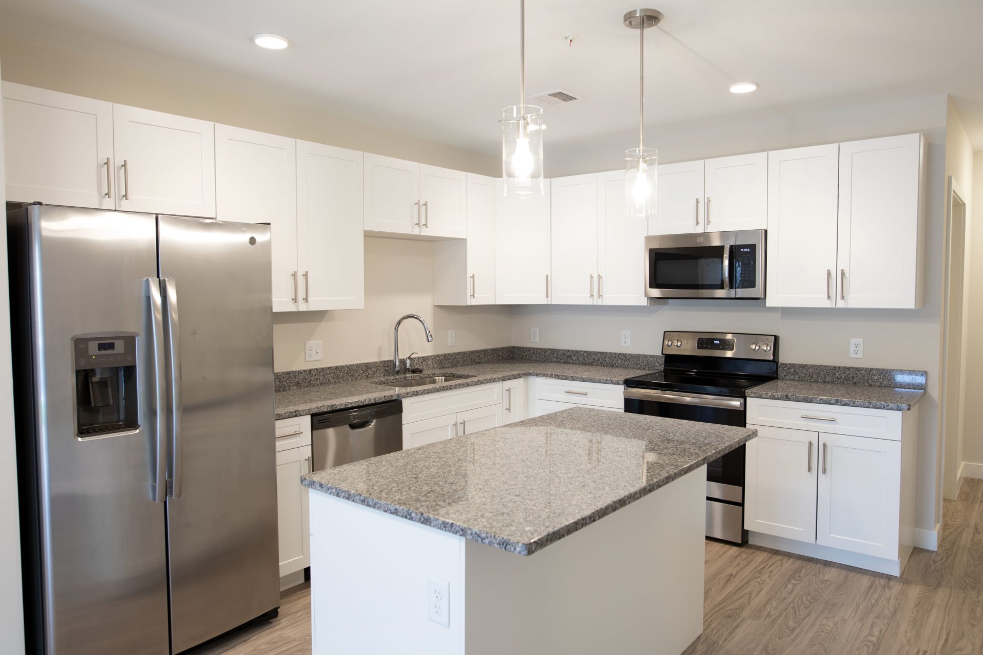 Home- TRAIL RUN VERNON, CT LUXURY APARTMENTS