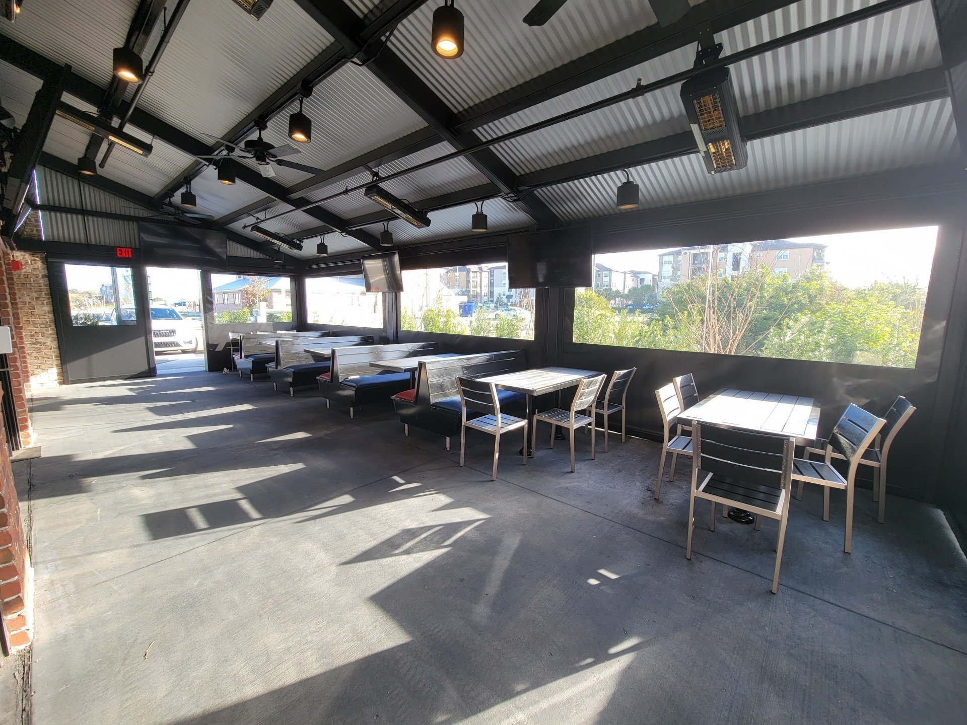 Commercial Outdoor Shades & Screens Tampa Bay, St. Petersburg, Lakewood ...