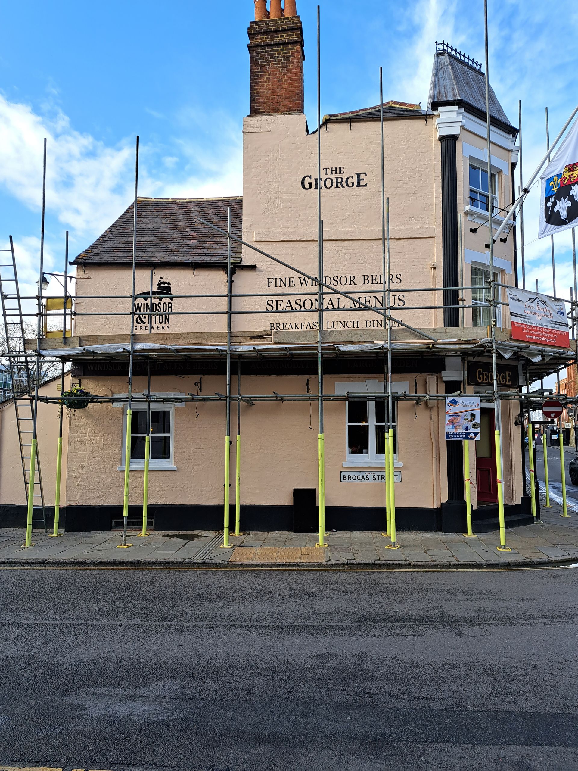 Ascot Signs Traditional Signwriter