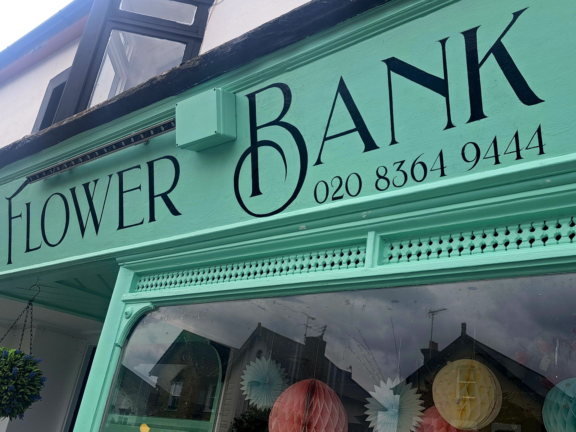 Ascot Signs Traditional Signwriter