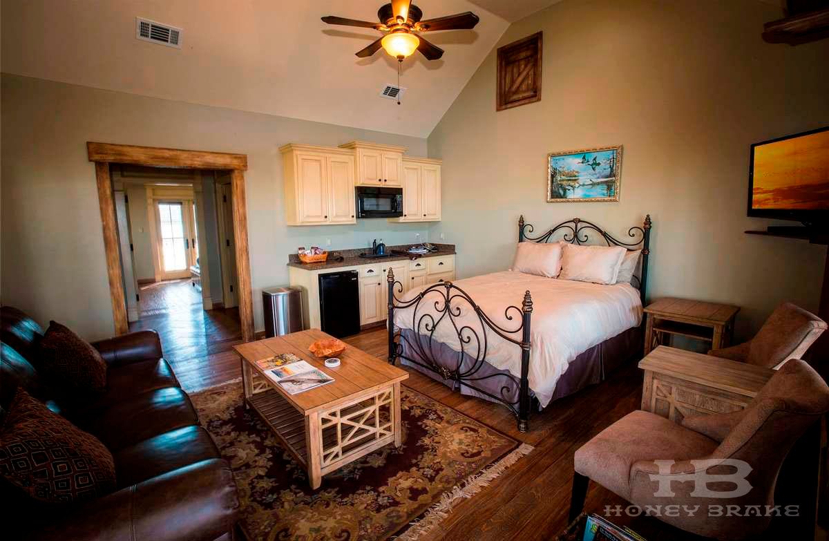 Honey Brake Hunting Lodge | Louisiana Hunting Retreat