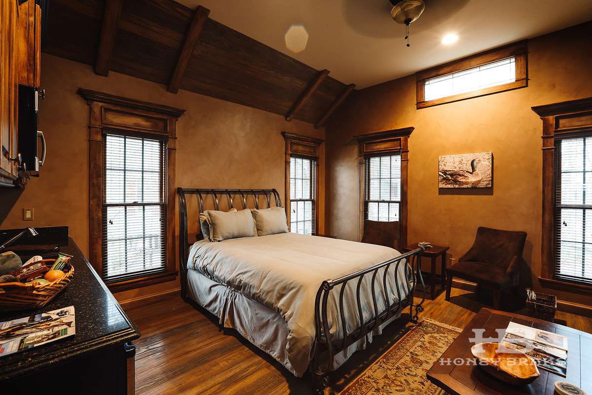 Honey Brake Hunting Lodge | Louisiana Hunting Retreat