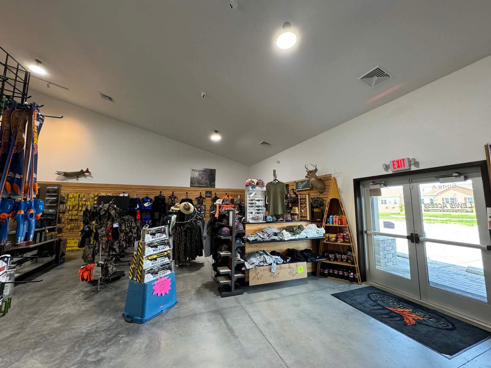 Outdoor Sporting Goods Store | Lewis Access Outfitters | Center Point, IA
