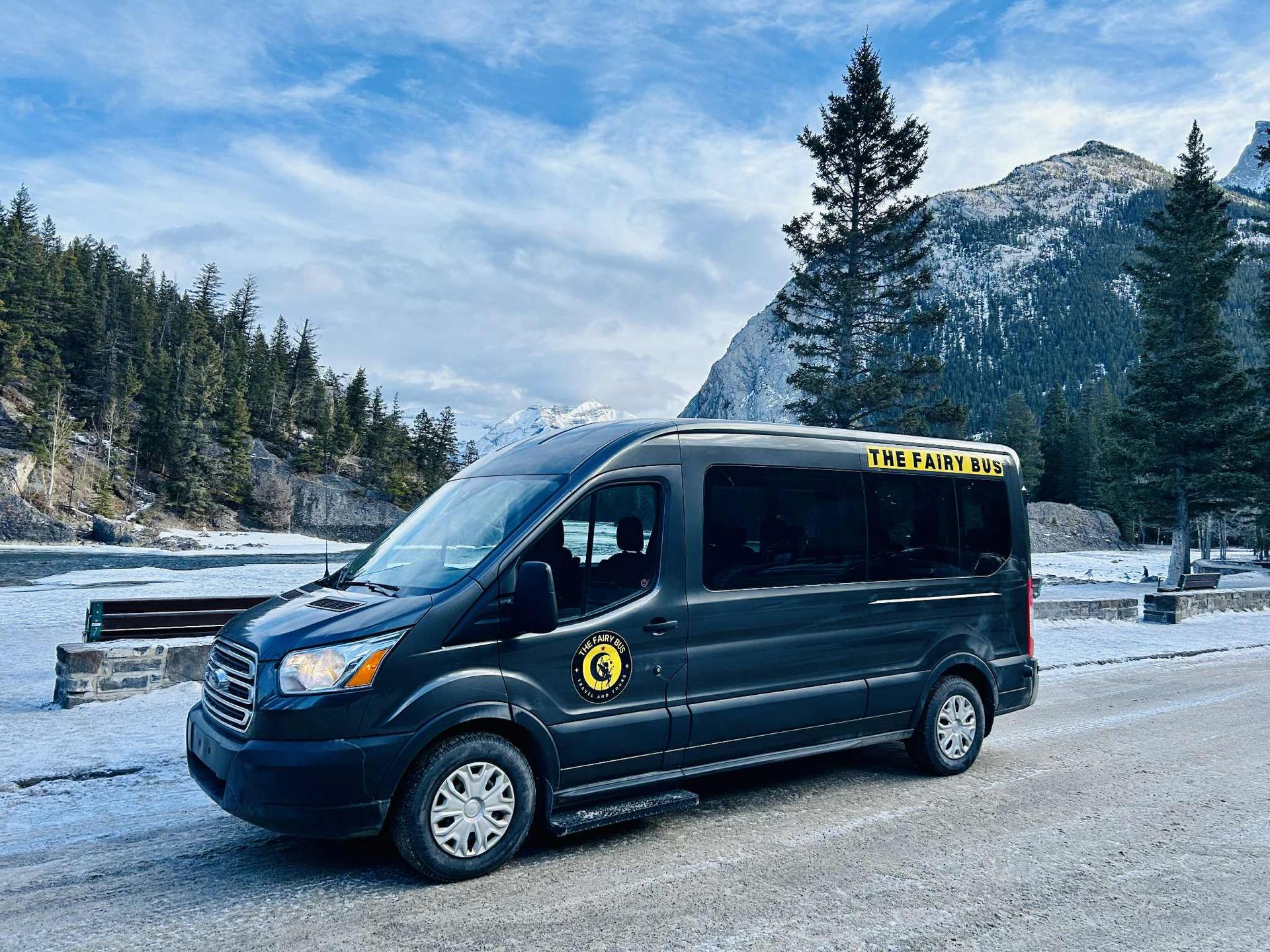 Calgary Airport Shuttle and Transport Provider to Banff
