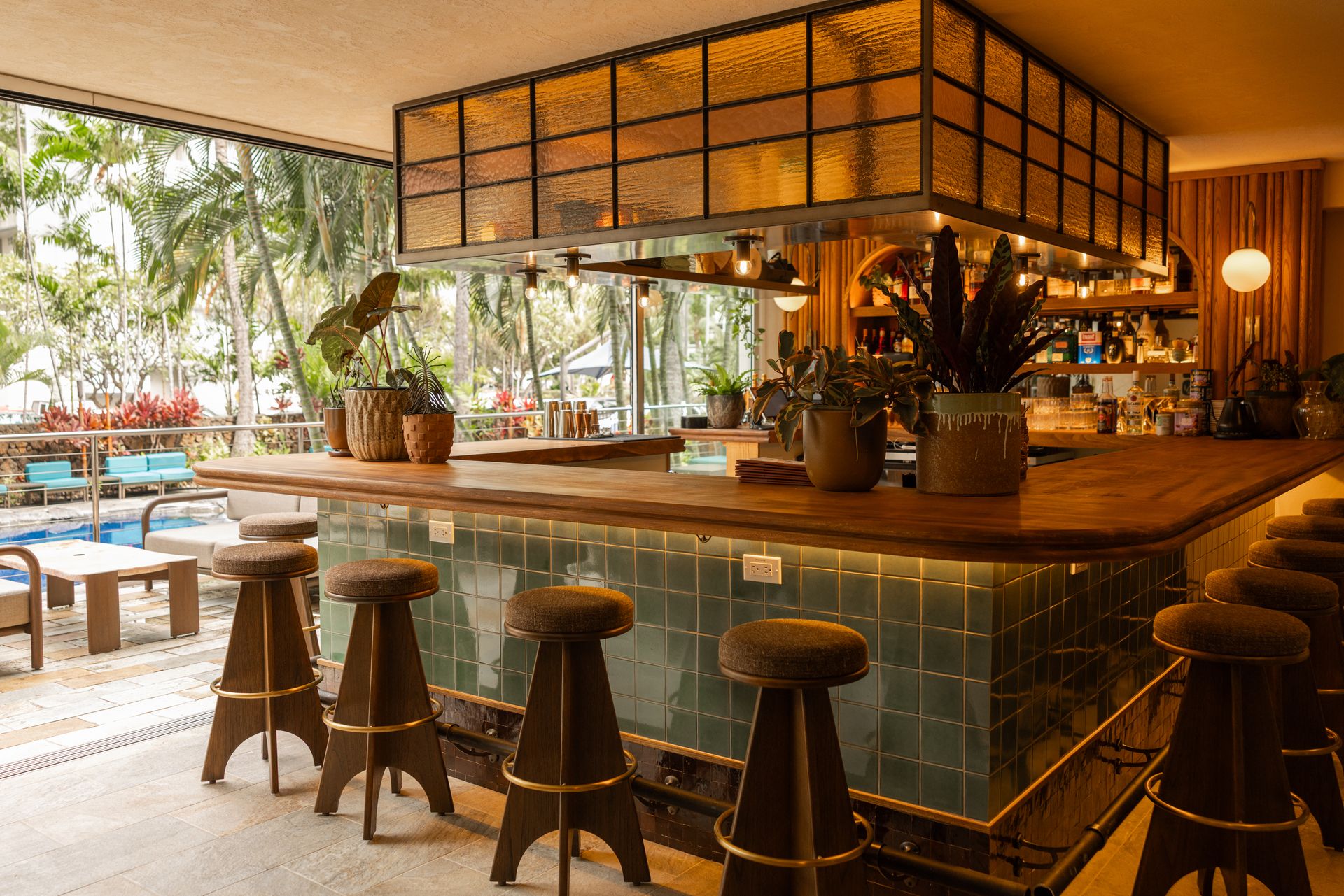 【Peppermint Cafe & Pool Bar】Grand Opening in Waikiki
