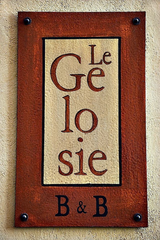 Esprit Decor Gallery & Framing - Together, We Make Memories!