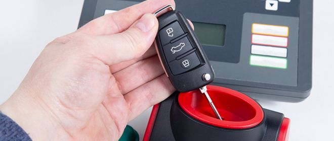 All You Need to Know About Transponder Keys - CarKeyAction