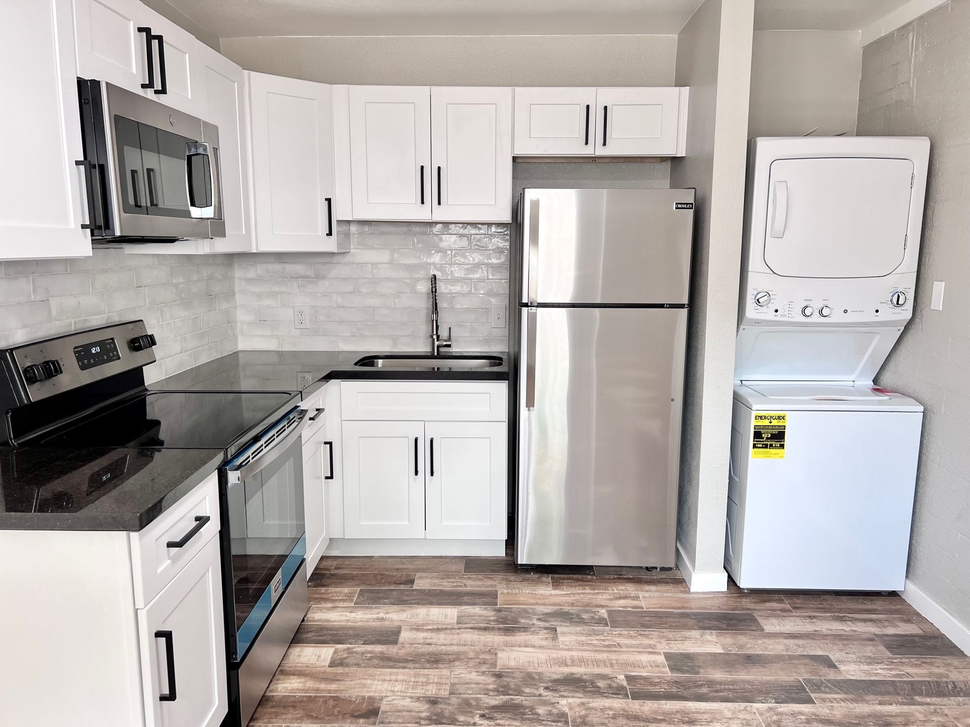 Six On 37th: Modern Apartments For Rent in the Heart of Arcadia!