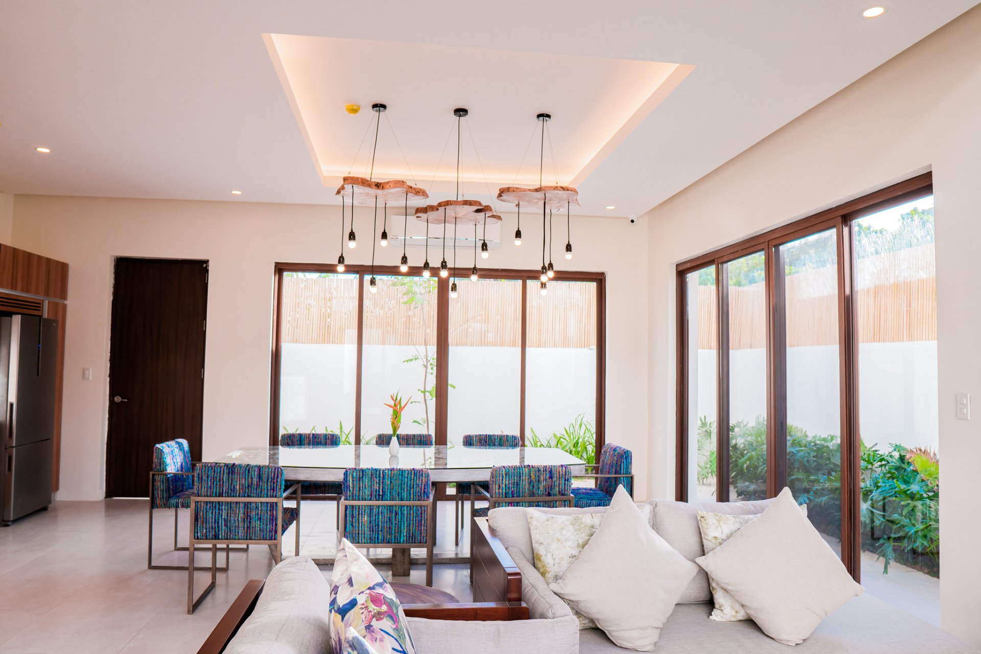 Charlie's El Nido | Hotel Rooms in El Nido, Palawan