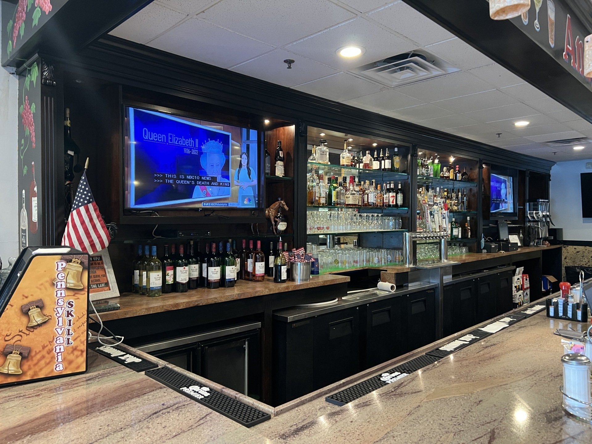 Andy's Diner & Pub images