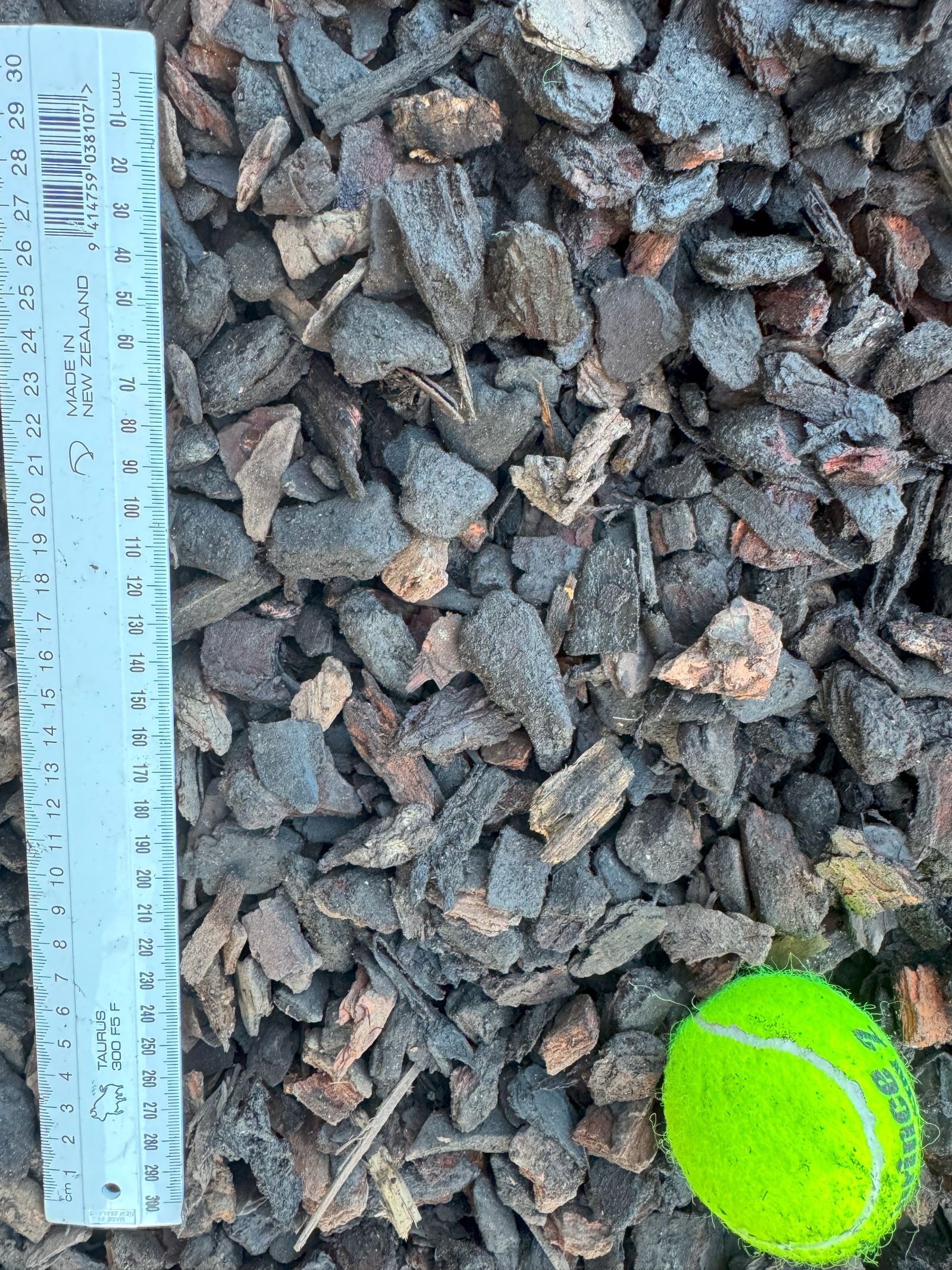 Quality Bark Nuggets Hawke's Bay | Long-Lasting Mulch | Expressway
