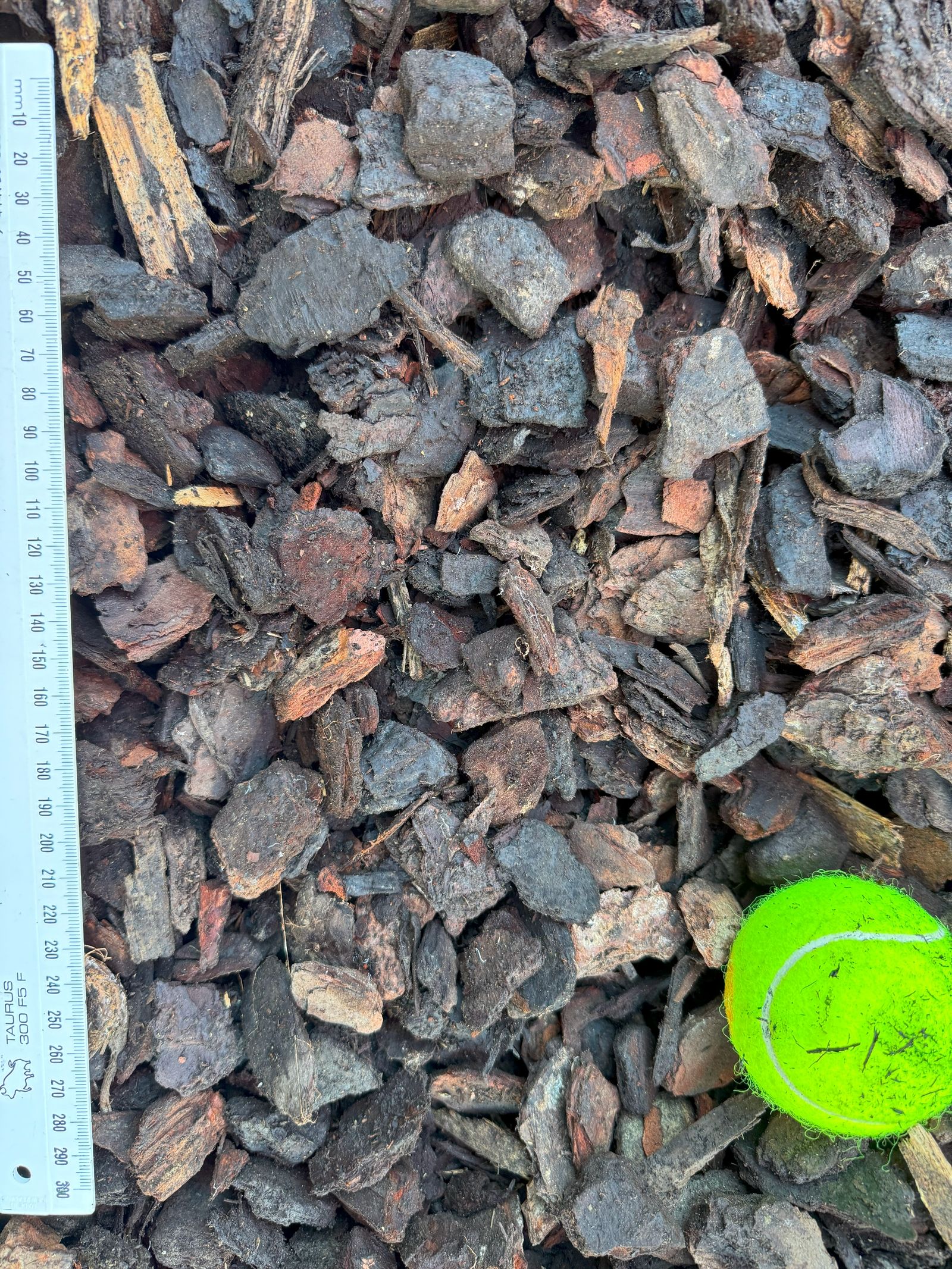 Quality Bark Nuggets Hawke's Bay | Long-Lasting Mulch | Expressway