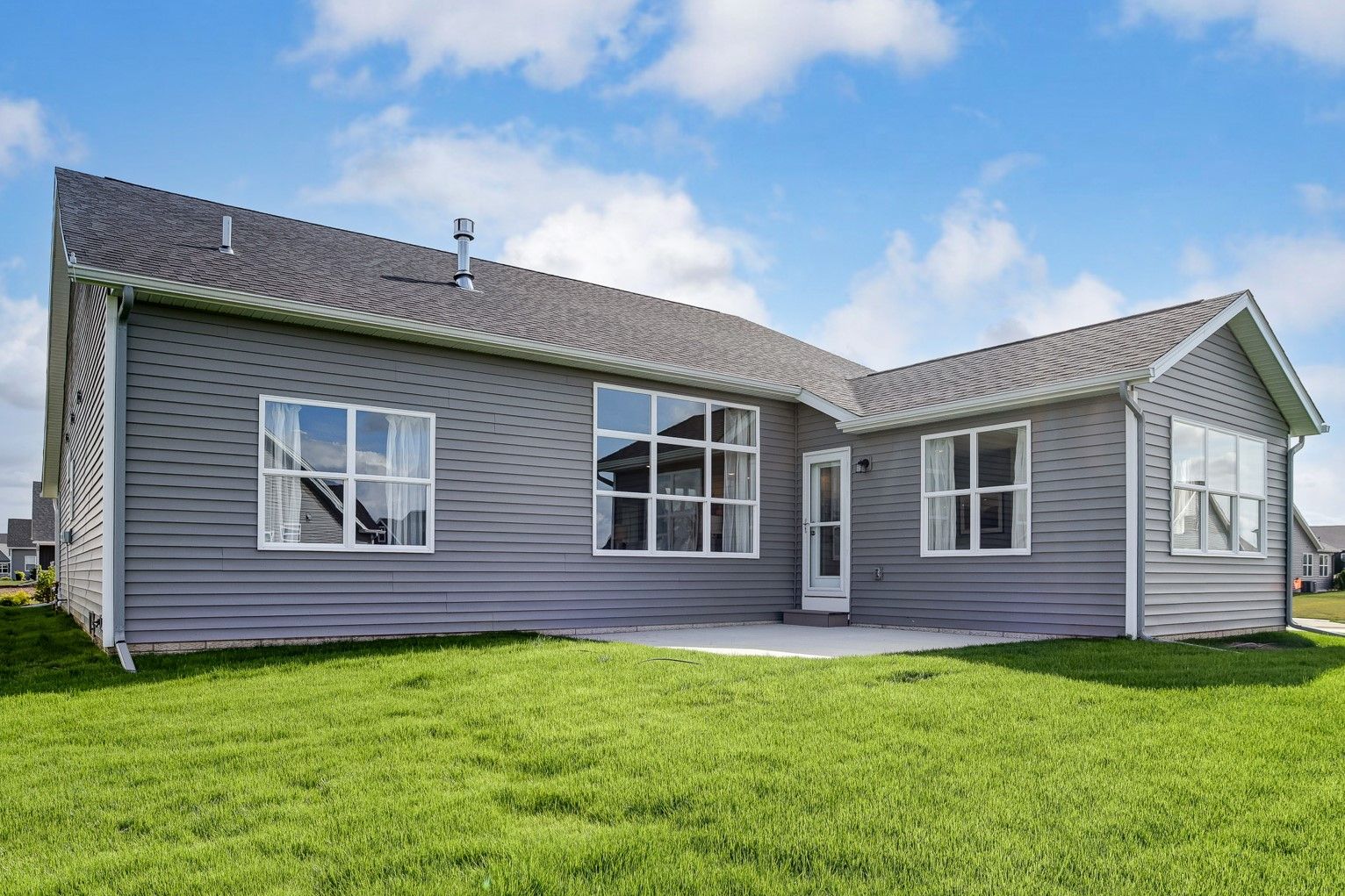 The Village at Riverbend / Stylish Villas on Large Lots