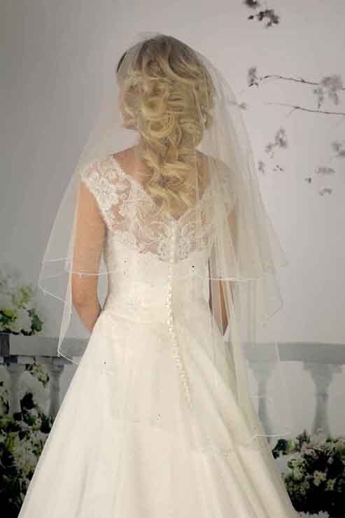 Kiss the Bride - For Stunning Wedding Gowns and Veils in Kent