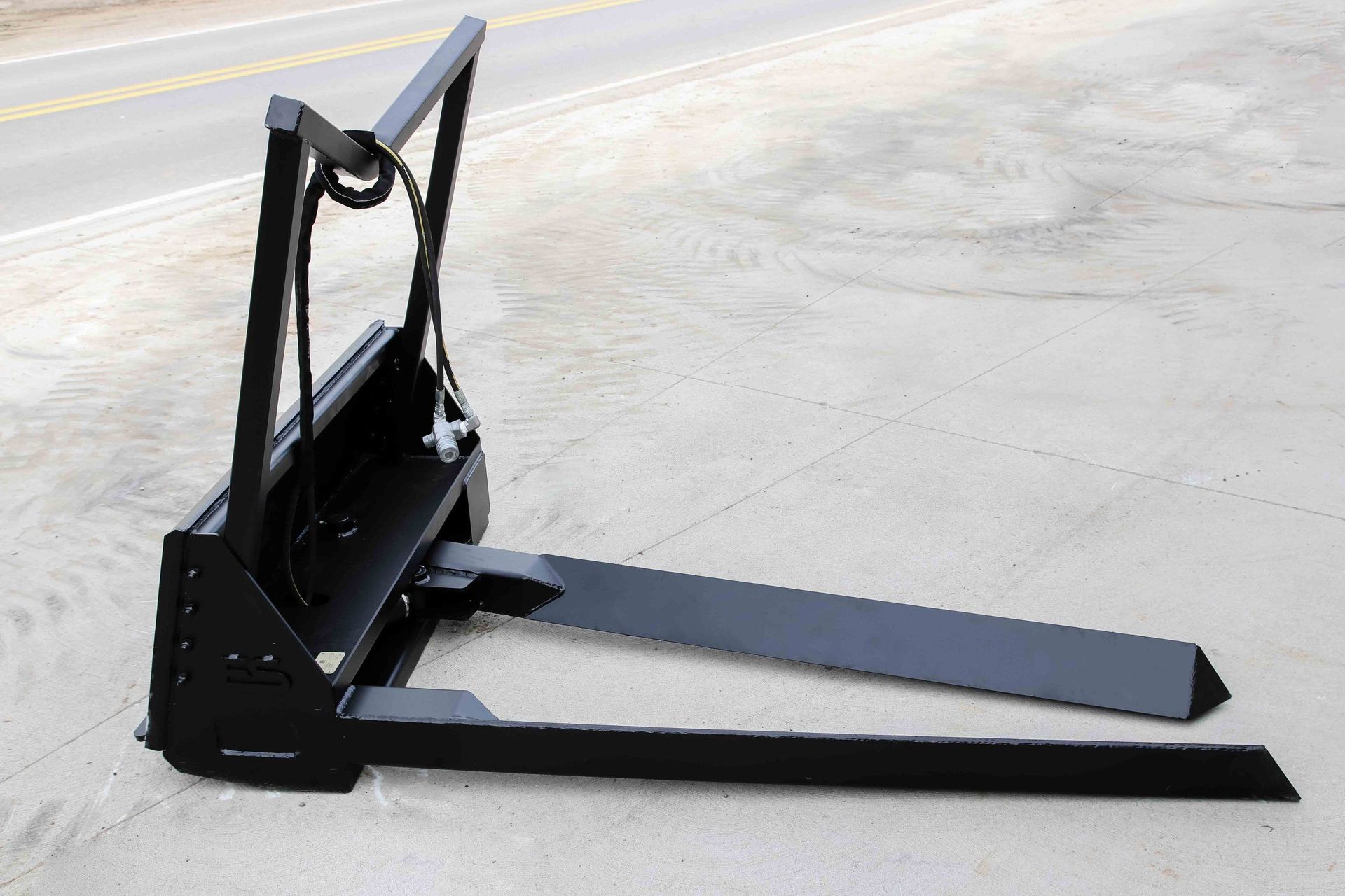 1-Ton Mini Excavator Attachments (Fits AGT QH12, H12, H13, VA13, H15, VA15)