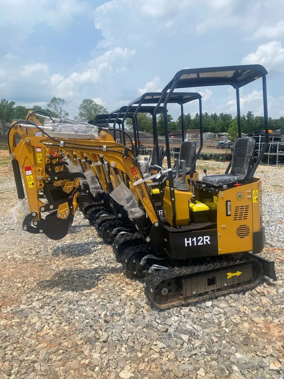 Mini Excavators | Brothers Equipment Sales