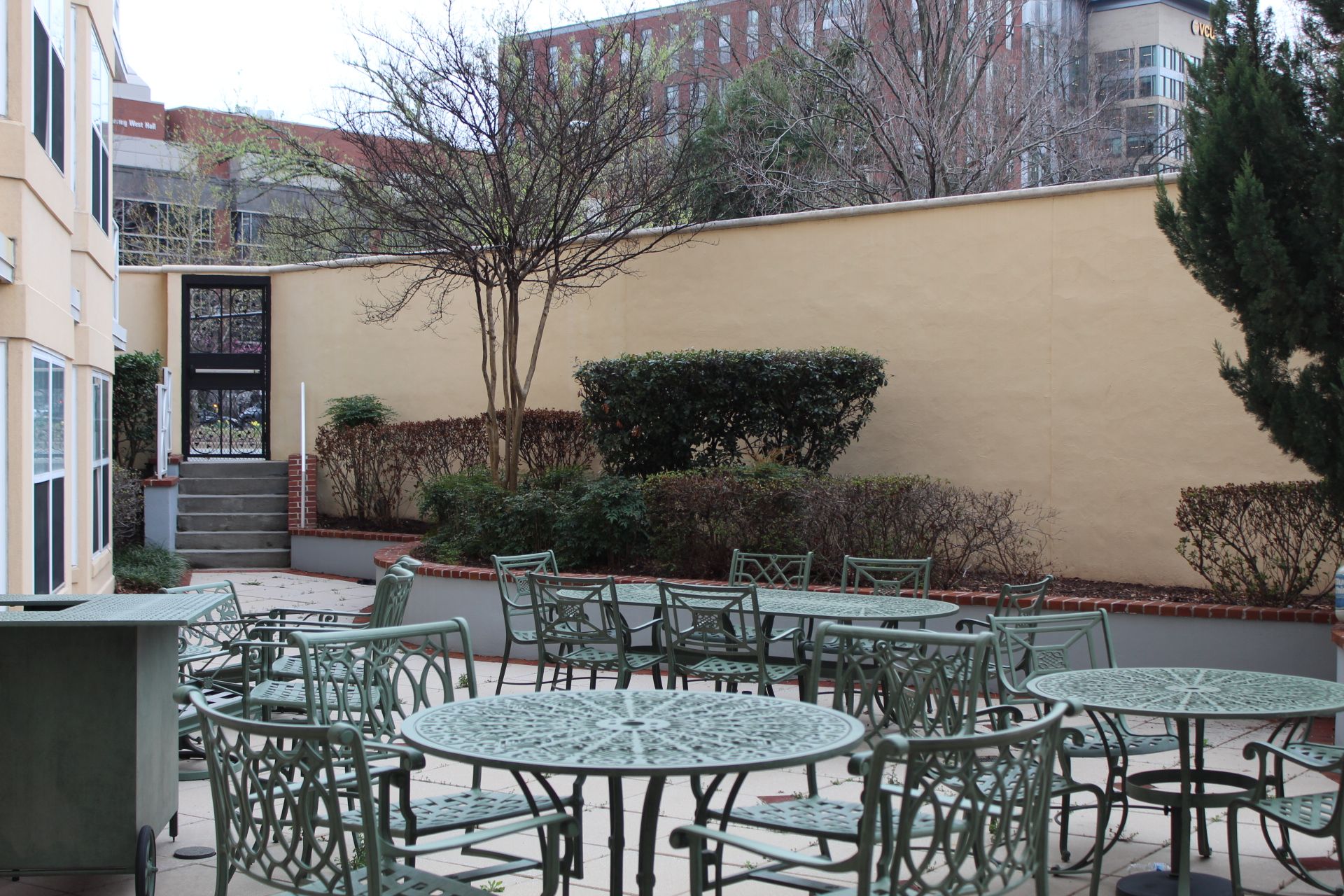 DETAILS | Park Place at Belvidere Apartments near VCU