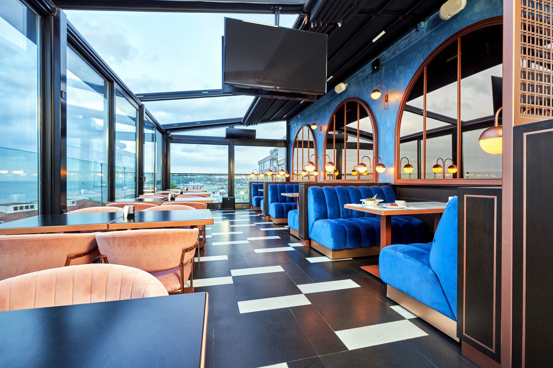 Azure Restaurant | Metropolitan Bosphorus Hotel