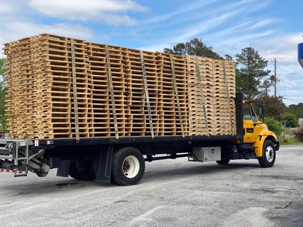 Wood Pallet Delivery Services in Texas & Beyond