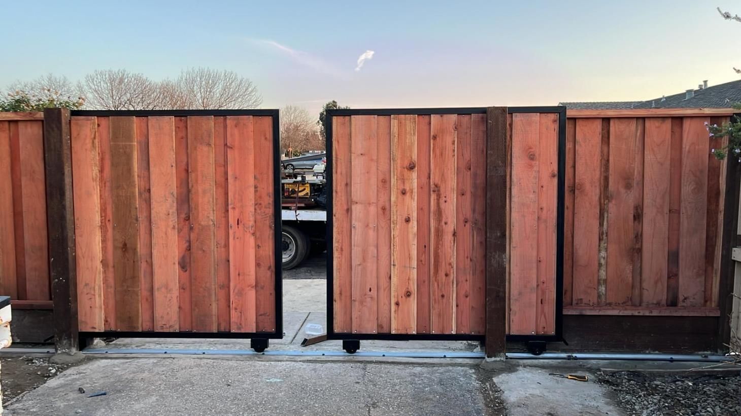 Custom Fences | Finesse Fence Inc