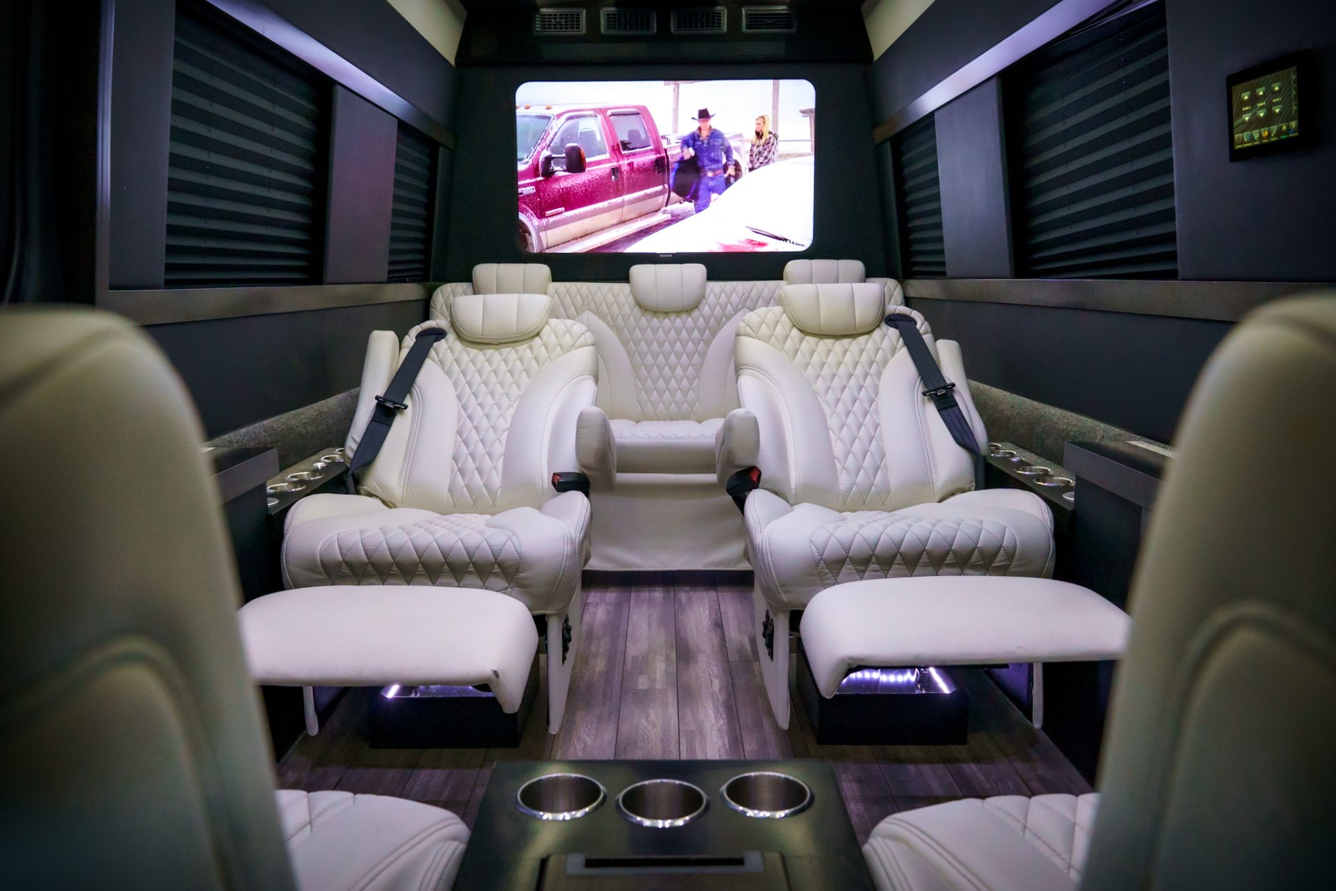 Sprinter Fleet Executive Coaches Memphis TN